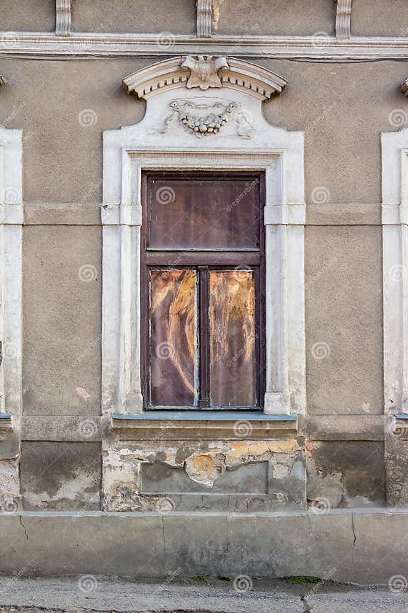 Old Window Frame on the Cracked Wall Stock Photo - Image of exterior ...