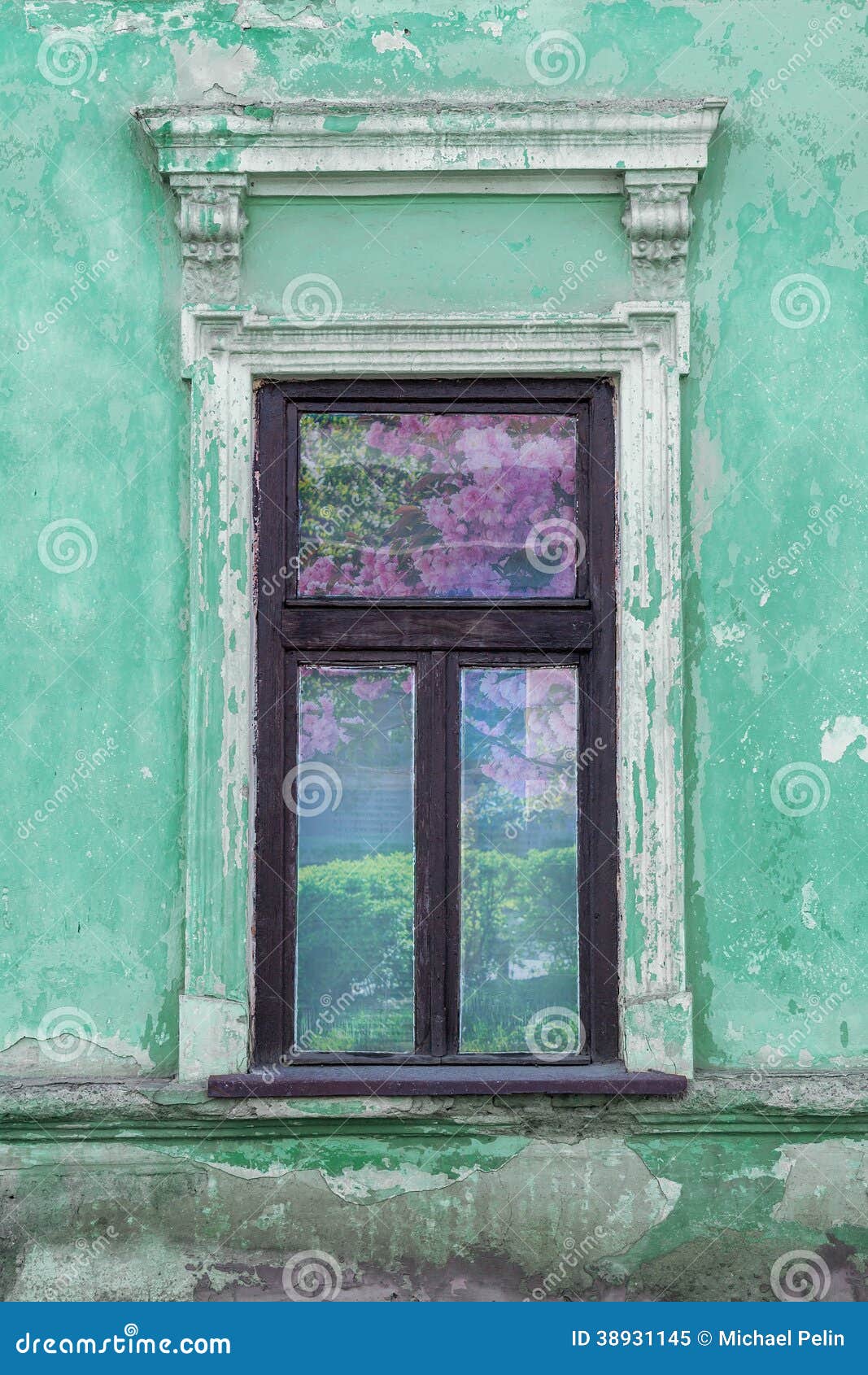 Old Window Frame on the Cracked Wall Stock Image - Image of apartment ...