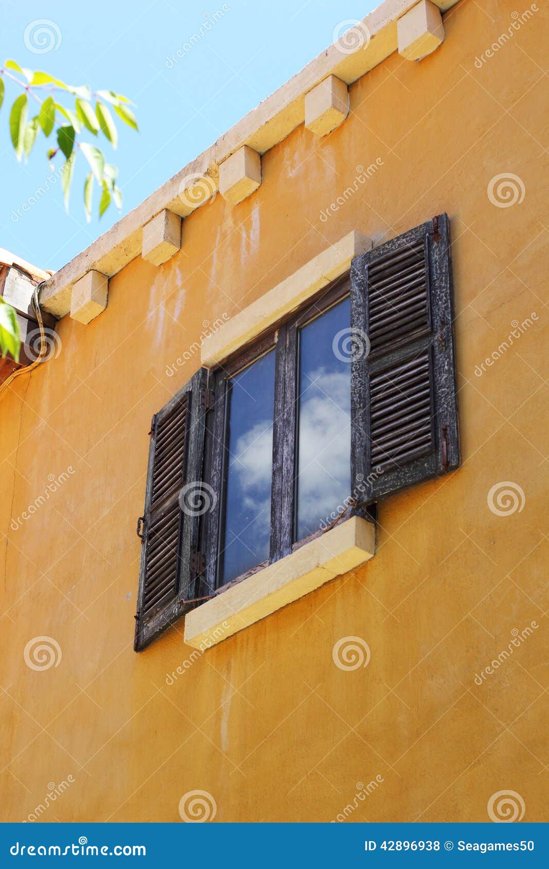 Old Window with Vintage Style. Stock Photo - Image of wood, fall: 42896938