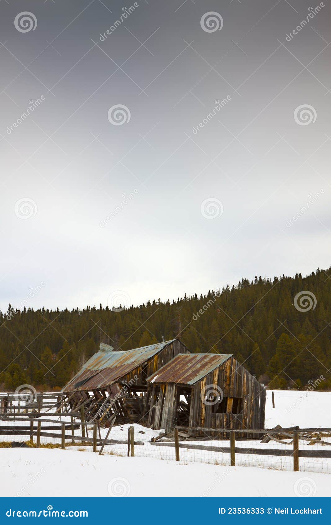 Old Winter Barn stock image. Image of dilapidated, snow - 23536333