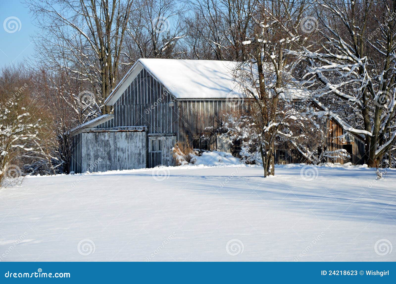 Old Winter Barn stock image. Image of cold, winter, white - 24218623