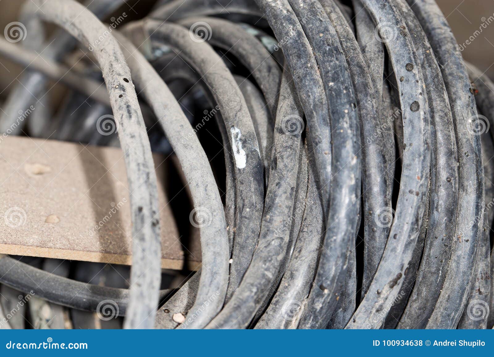 Old Wire As a Backdrop. Close-up Stock Photo - Image of heavy, pattern ...