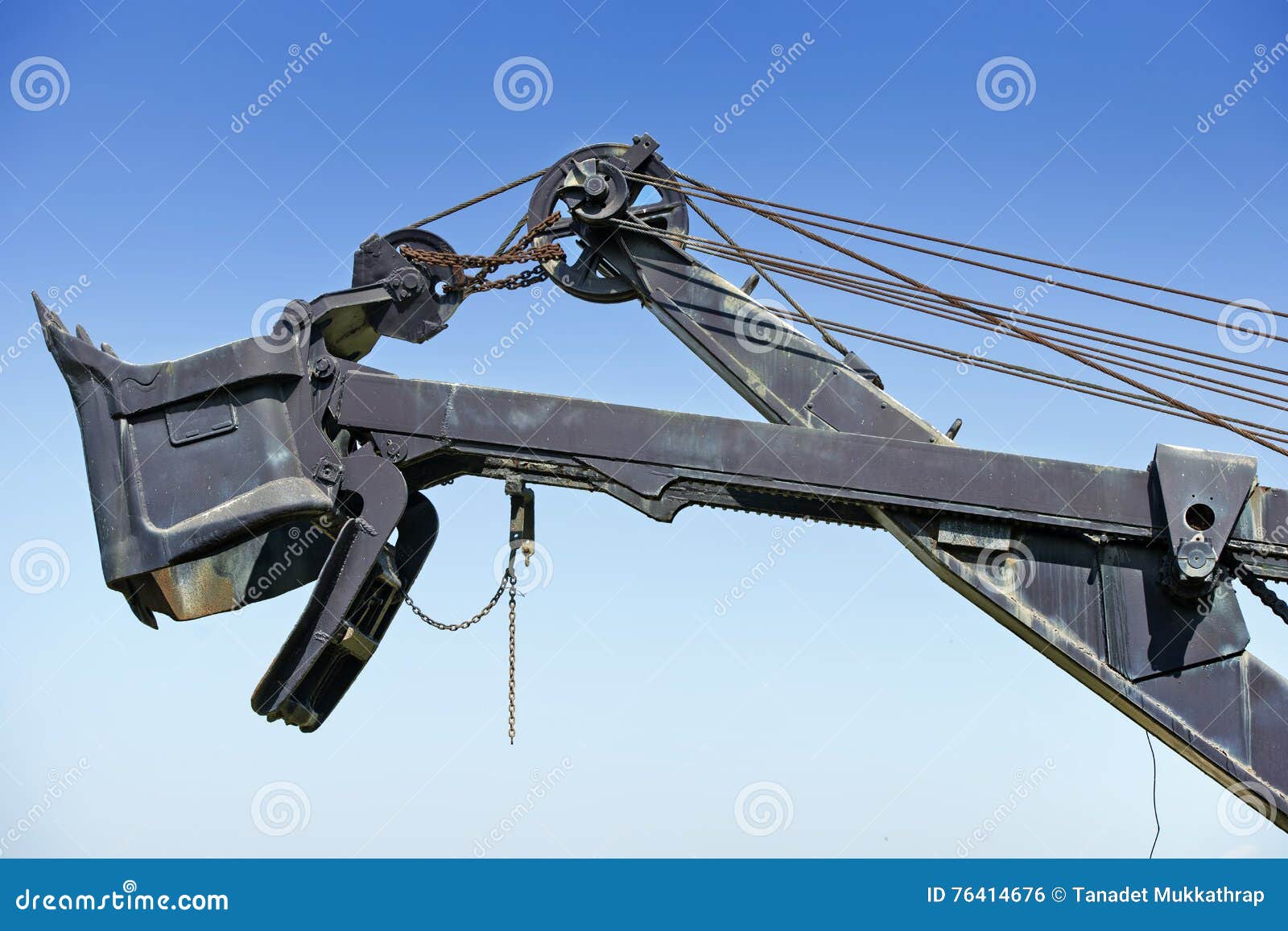 Old wire rope shovel crane stock photo. Image of heavy - 76414676
