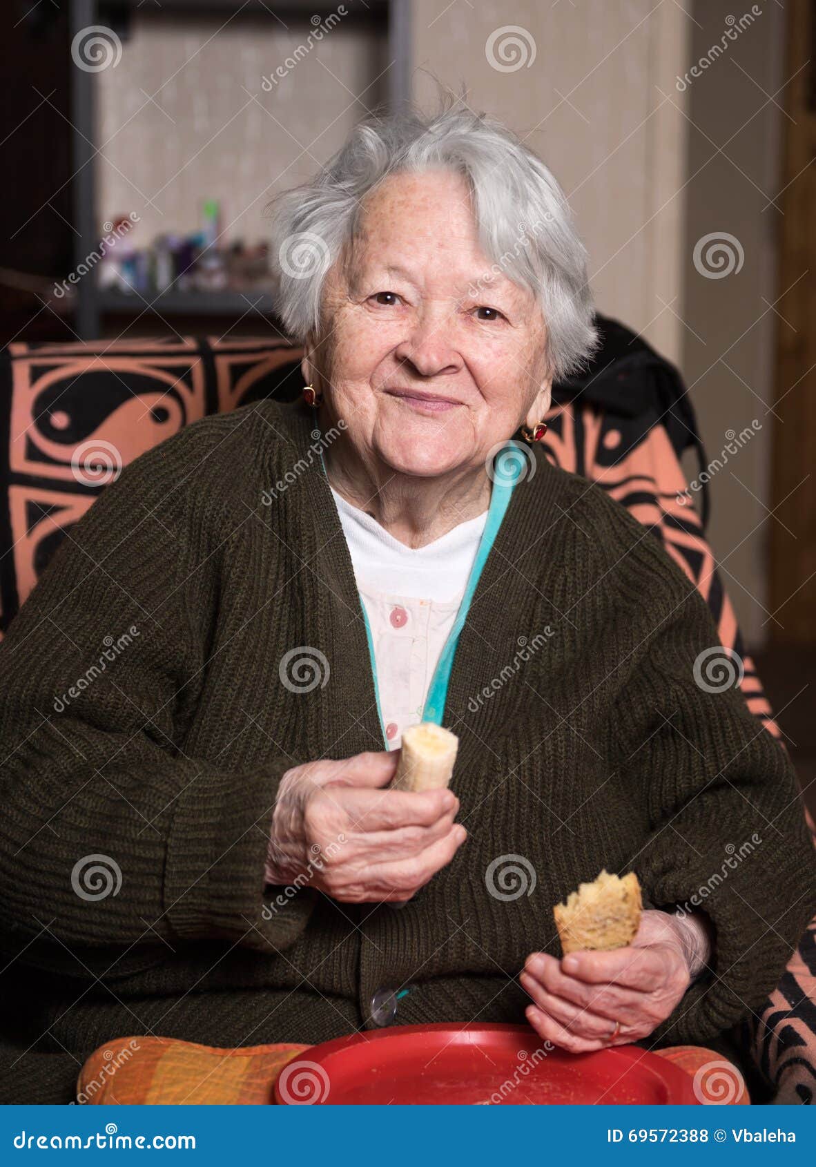 Old Woman Eating a Slice of Bread Stock Photo - Image of sandwich, rest ...
