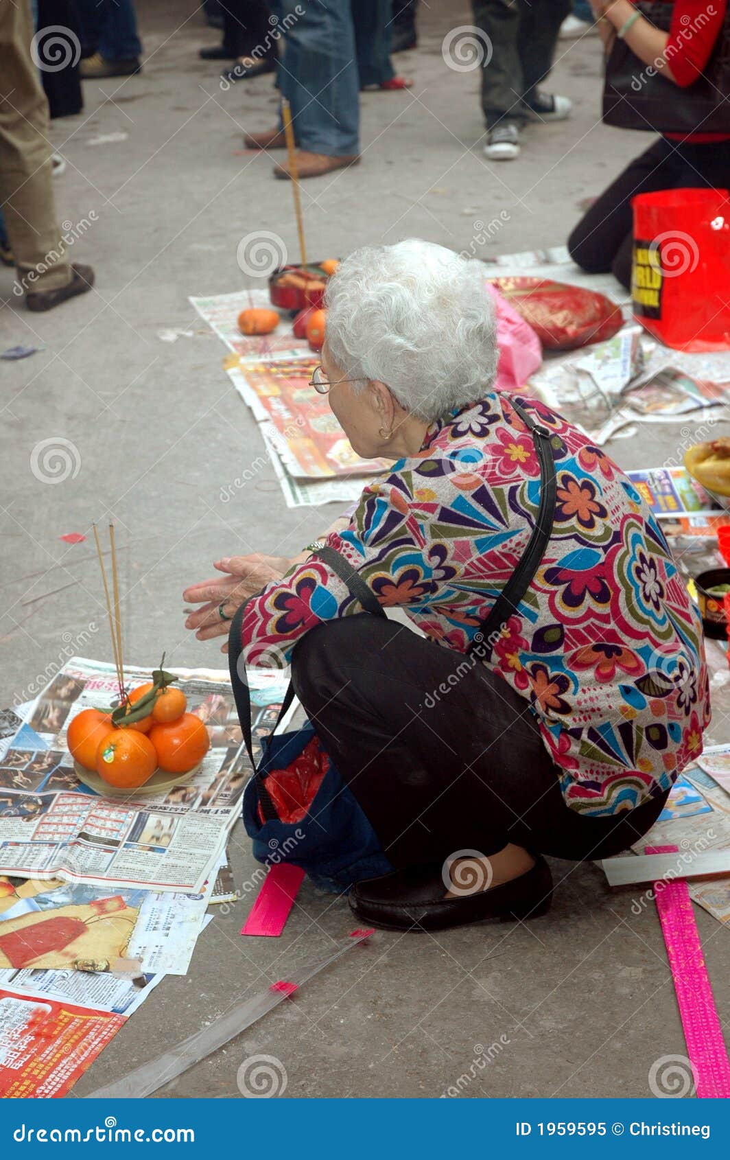 Old Woman Kneeling Seeking Blessings Stock Image - Image of asian ...
