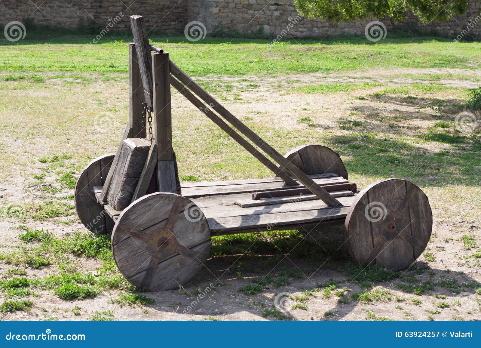 Old Wood Catapult Concept Photo Stock Image - Image of fortification ...