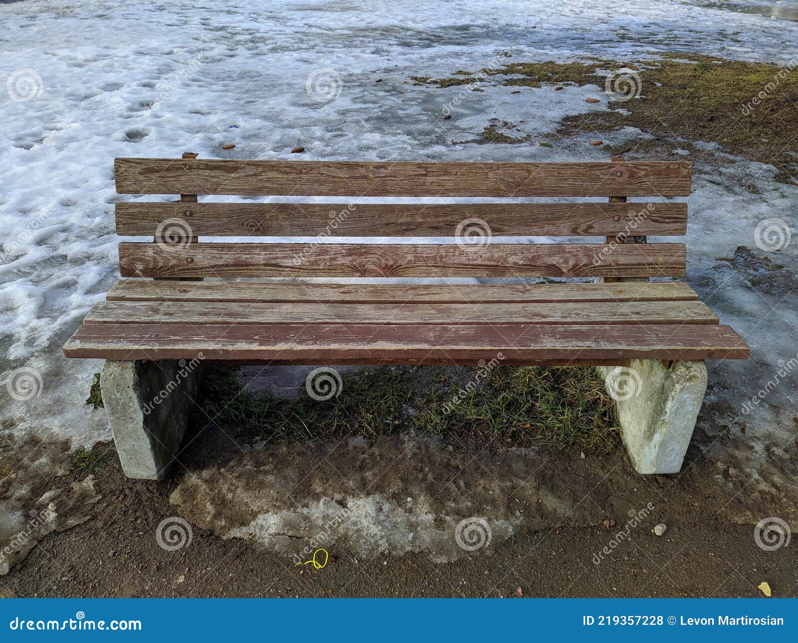 Old Wooden Bench in the Park in Early Spring Stock Photo - Image of ...