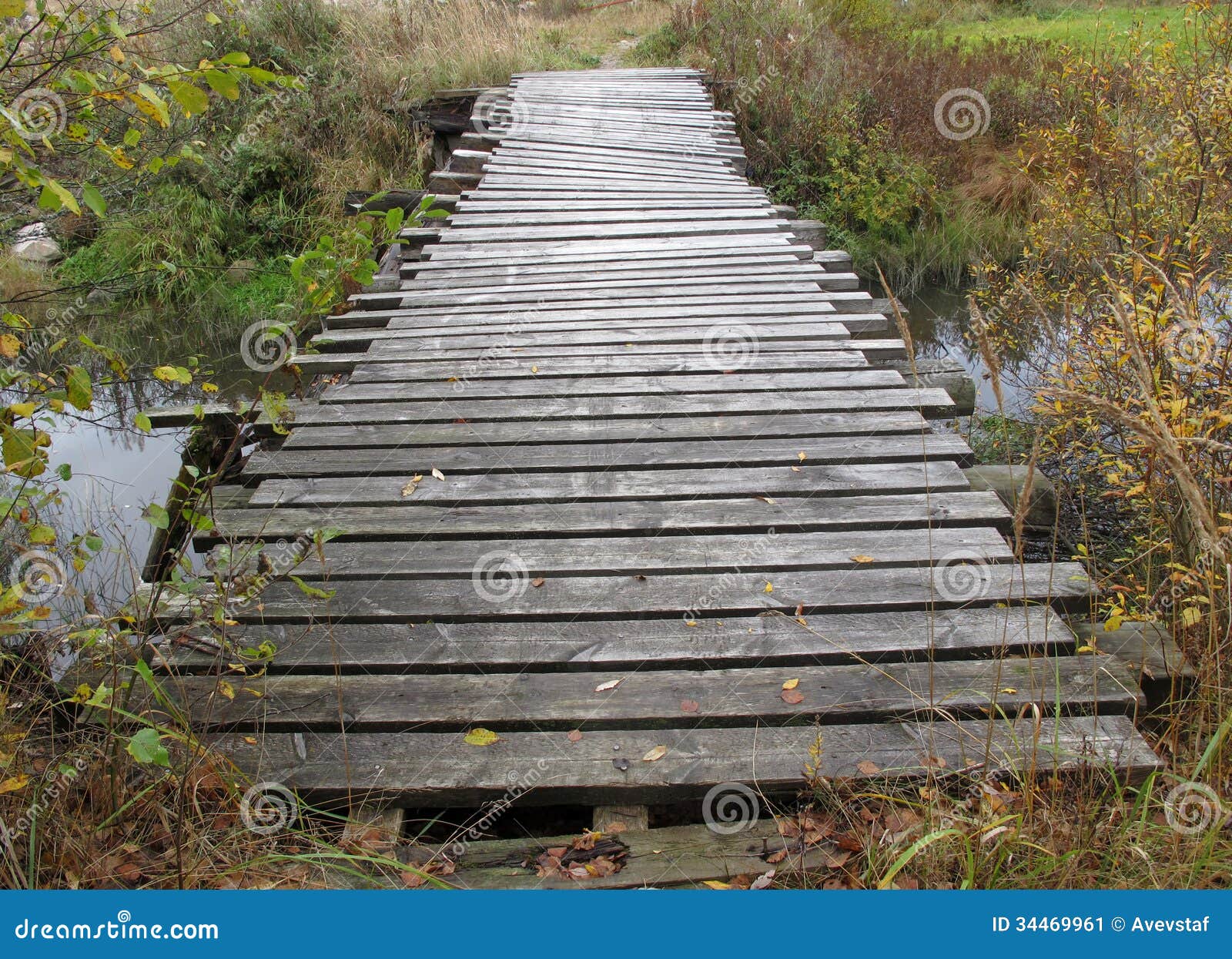 Old wooden bridge stock image. Image of trail, wood, bridge - 34469961