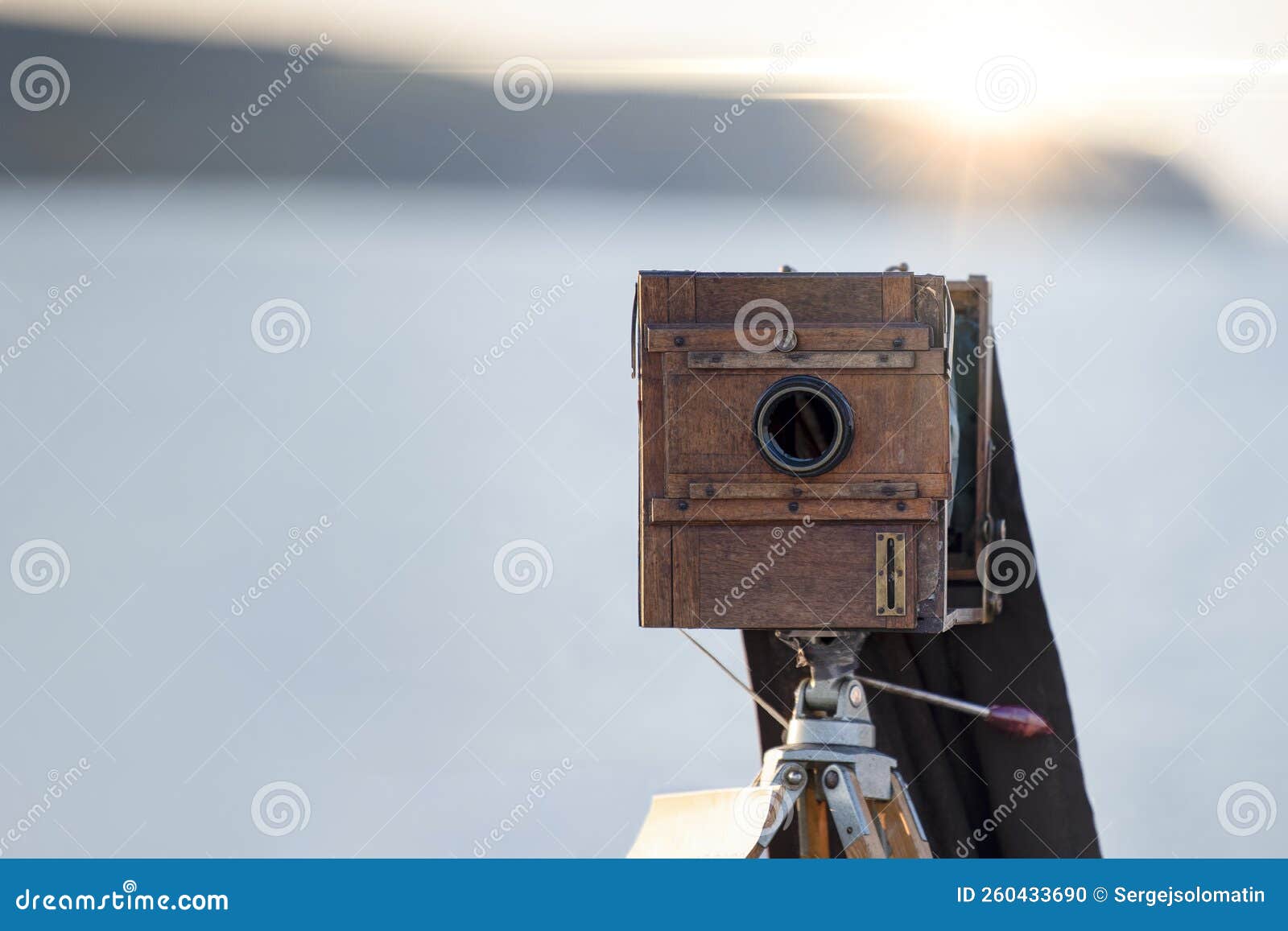 Old Wooden Camera. Old Camera on a Tripod Stock Photo - Image of studio ...