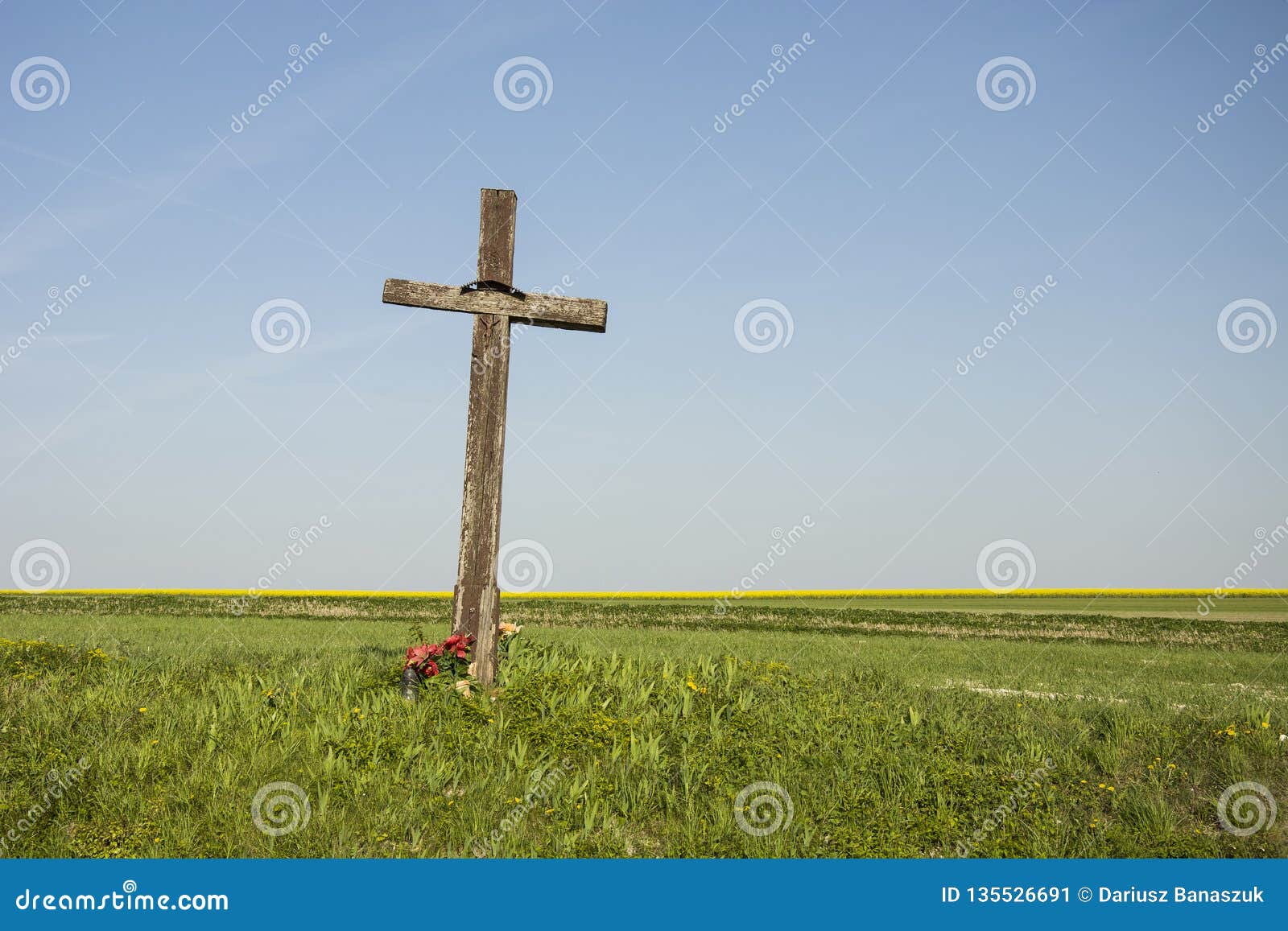 Old Wooden Cross Stock Images - Download 30,656 Royalty Free Photos