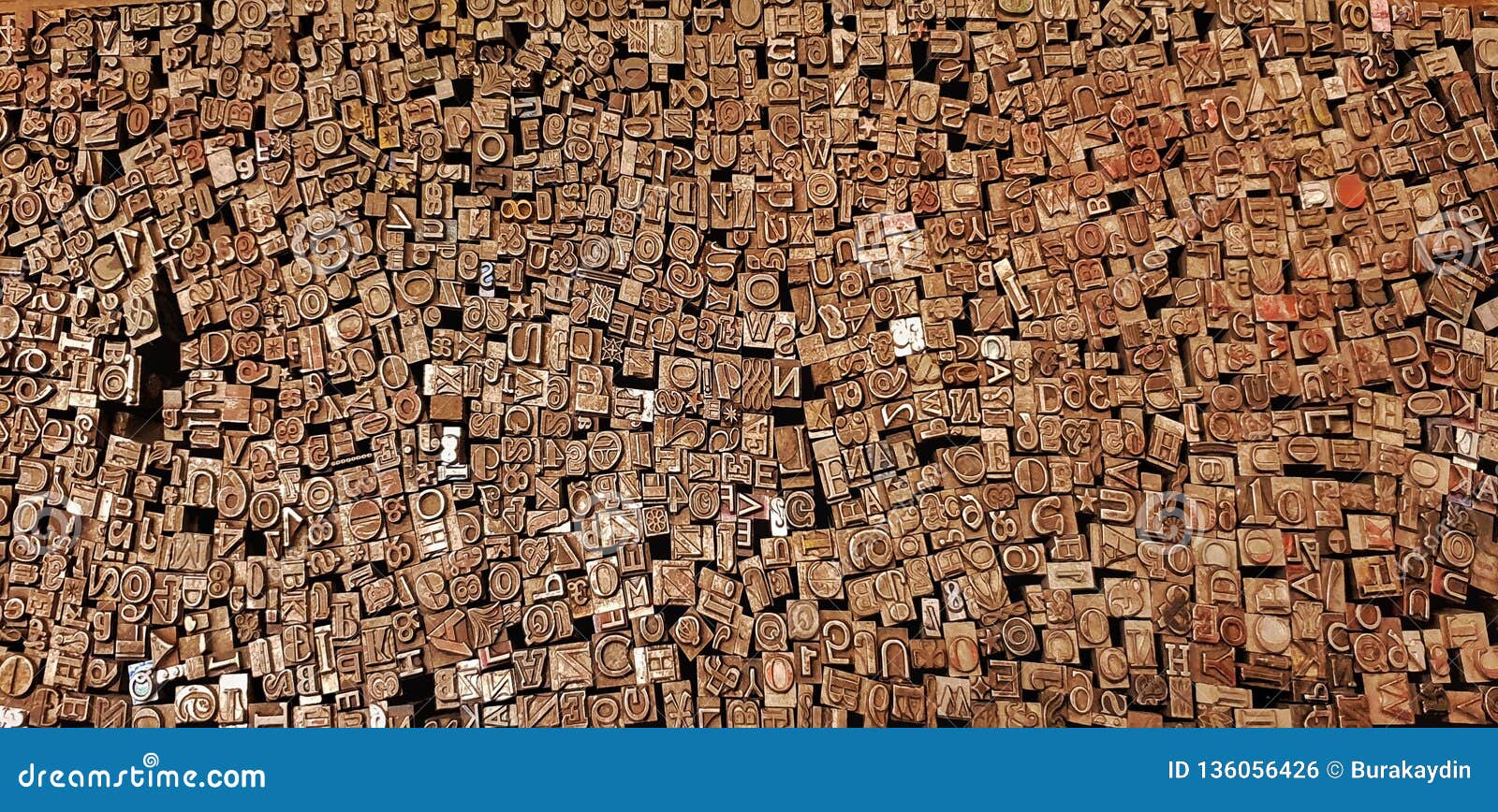 Old Wooden Gutenberg Typography Letters Stock Photo - Image of letters ...