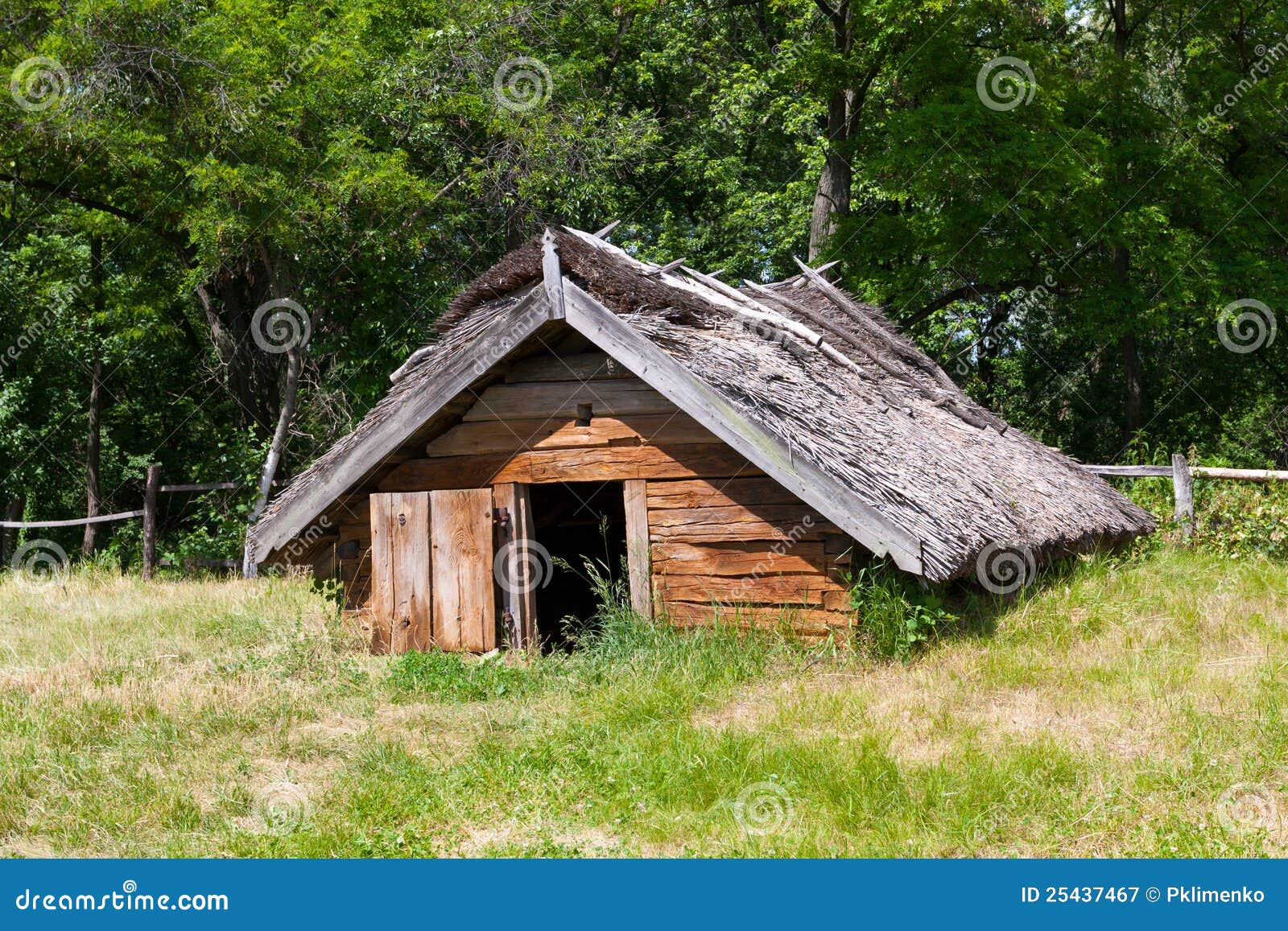 Old wooden shed stock image. Image of outdoor, ancient - 25437467