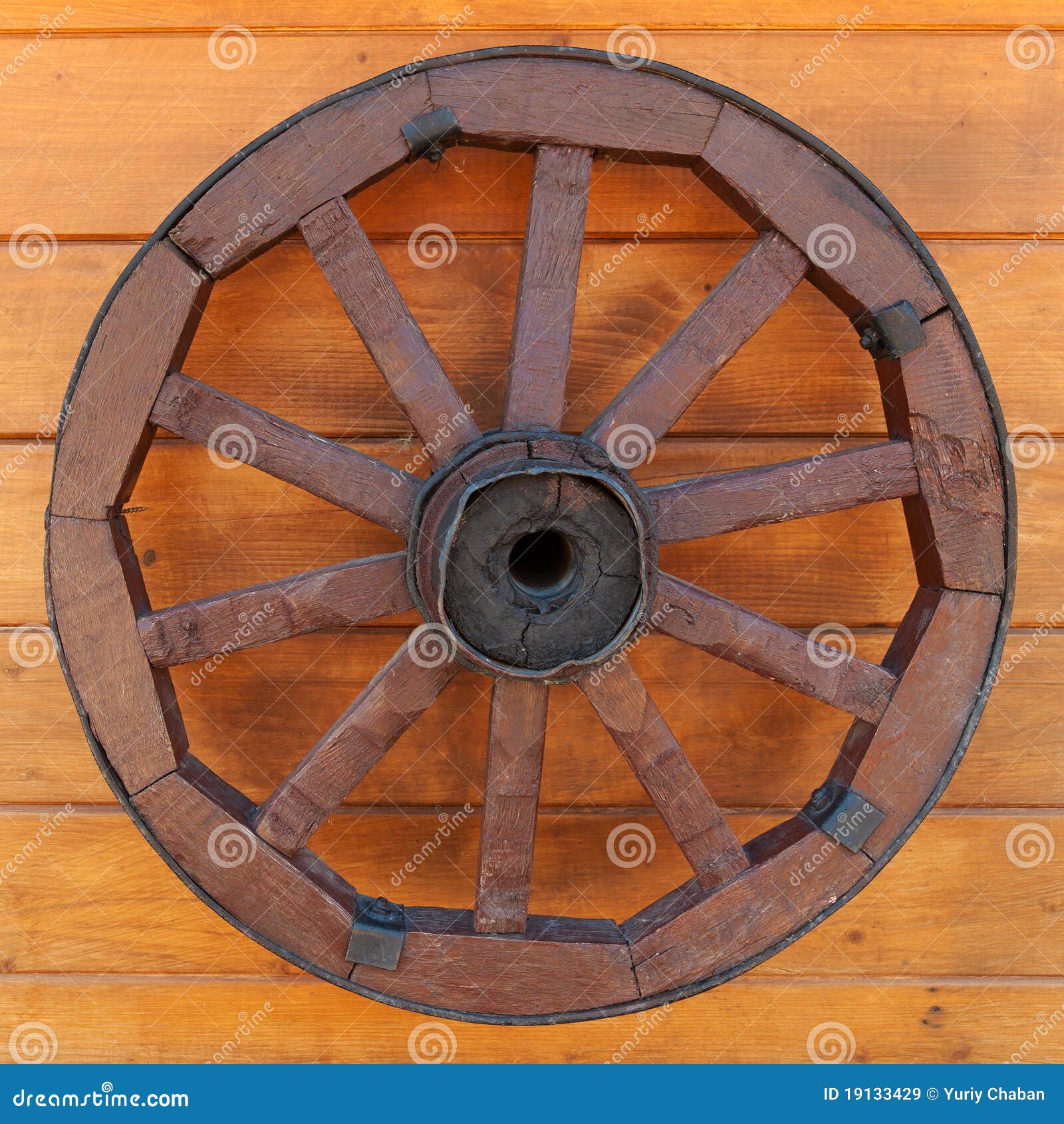Old wooden wheel stock image. Image of nostalgia, country - 19133429
