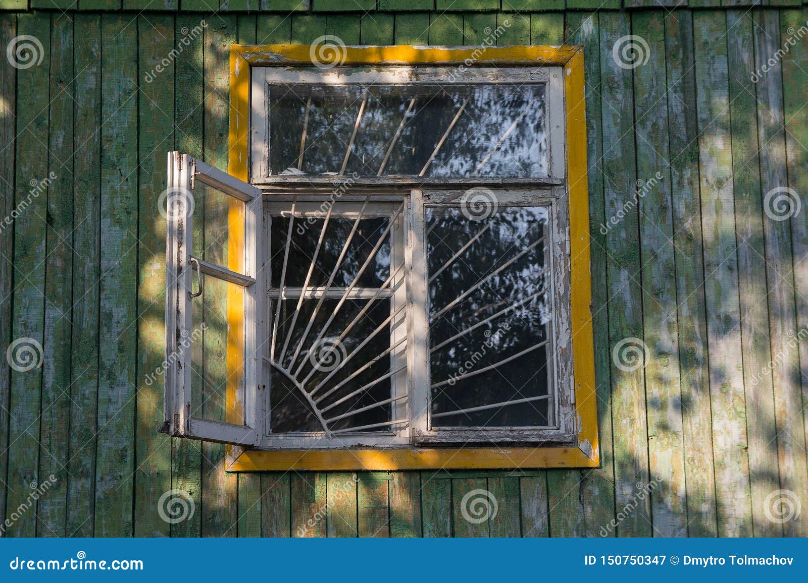 Old Wooden Window with Grill Stock Image - Image of style, paint: 150750347