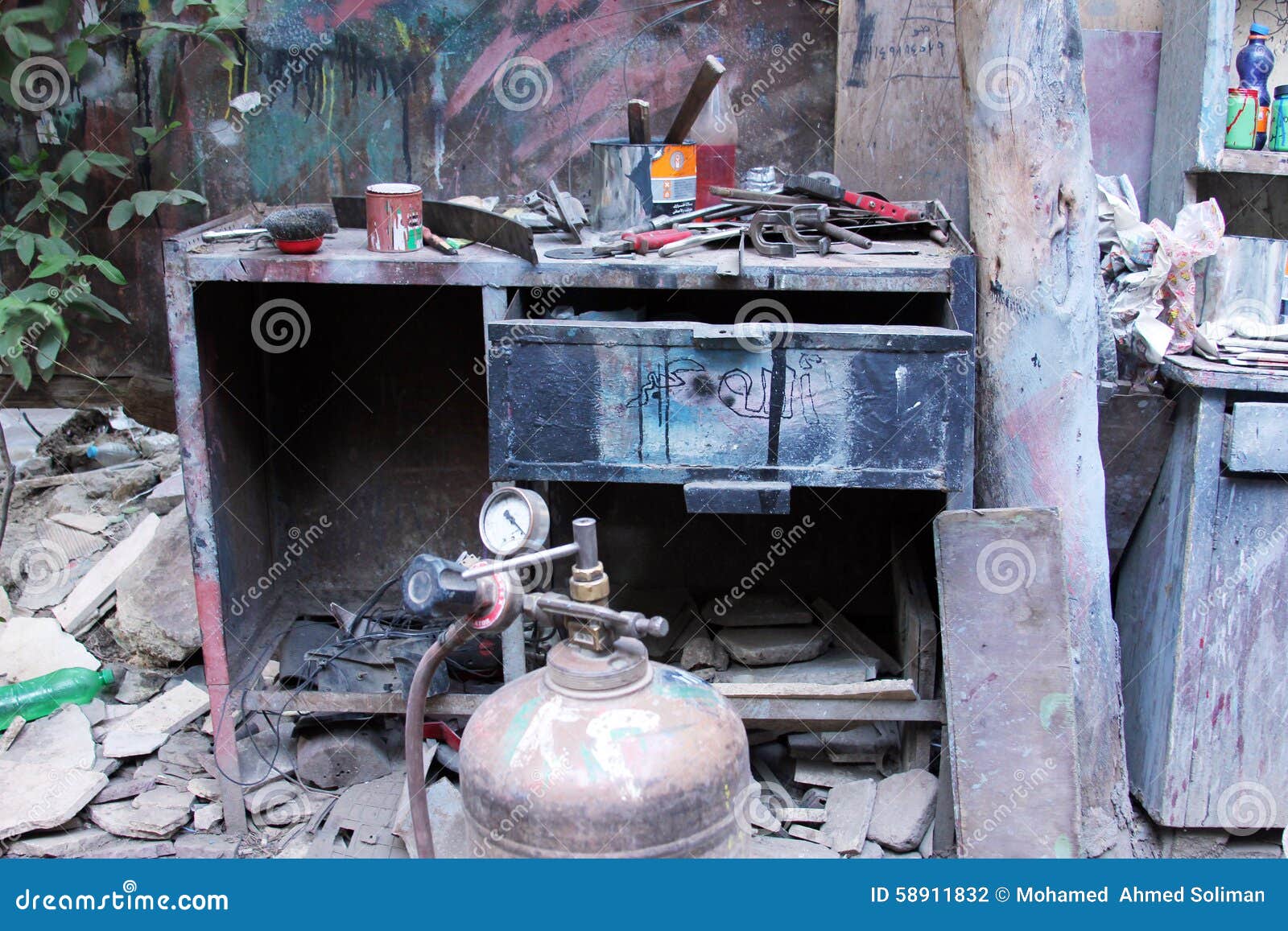 Egyptian Workshop. Ancient Egyptians In The Workshop, Egyptian Men ...