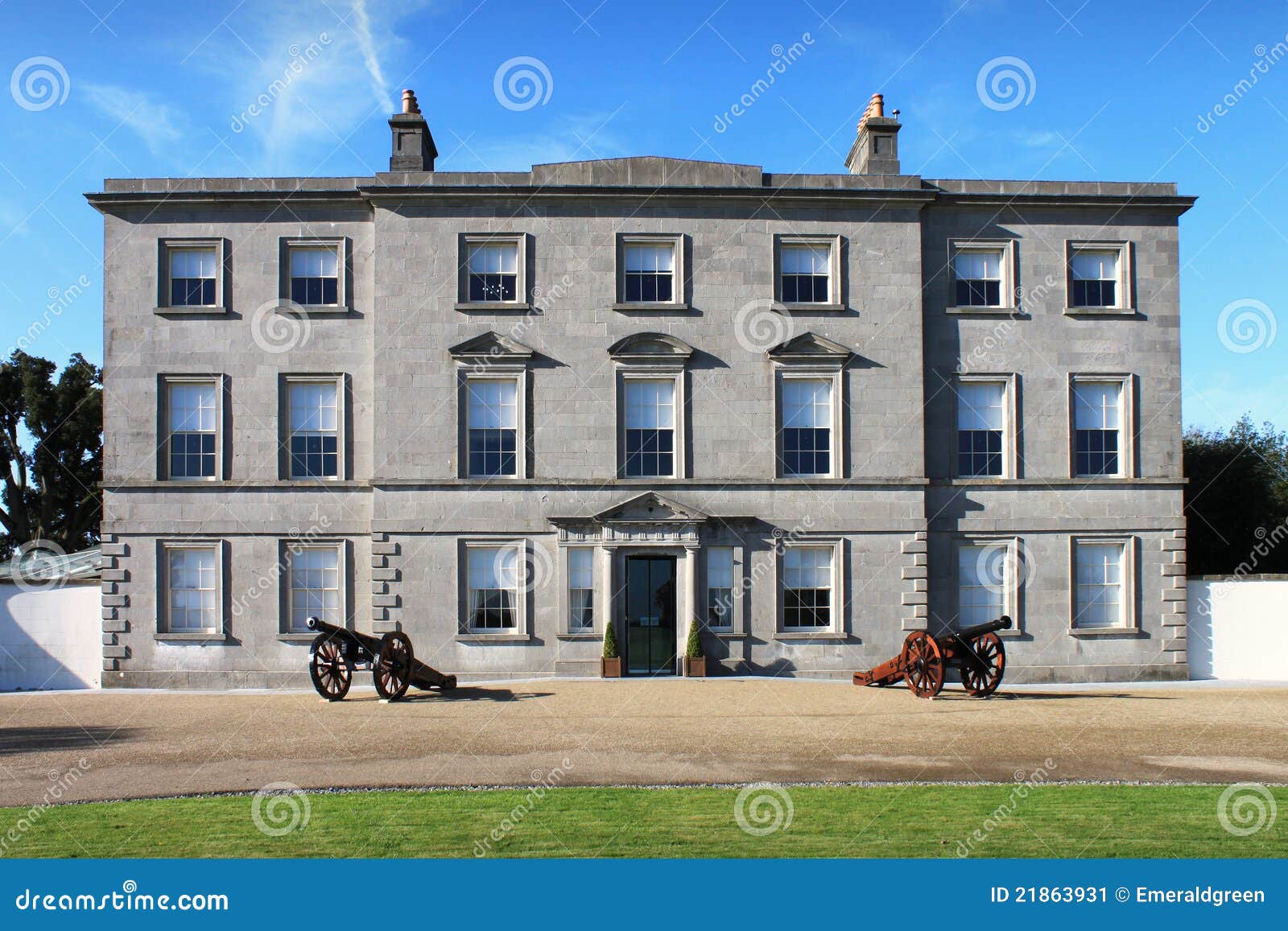 Oldbridge House Facade stock image. Image of williamite - 21863931