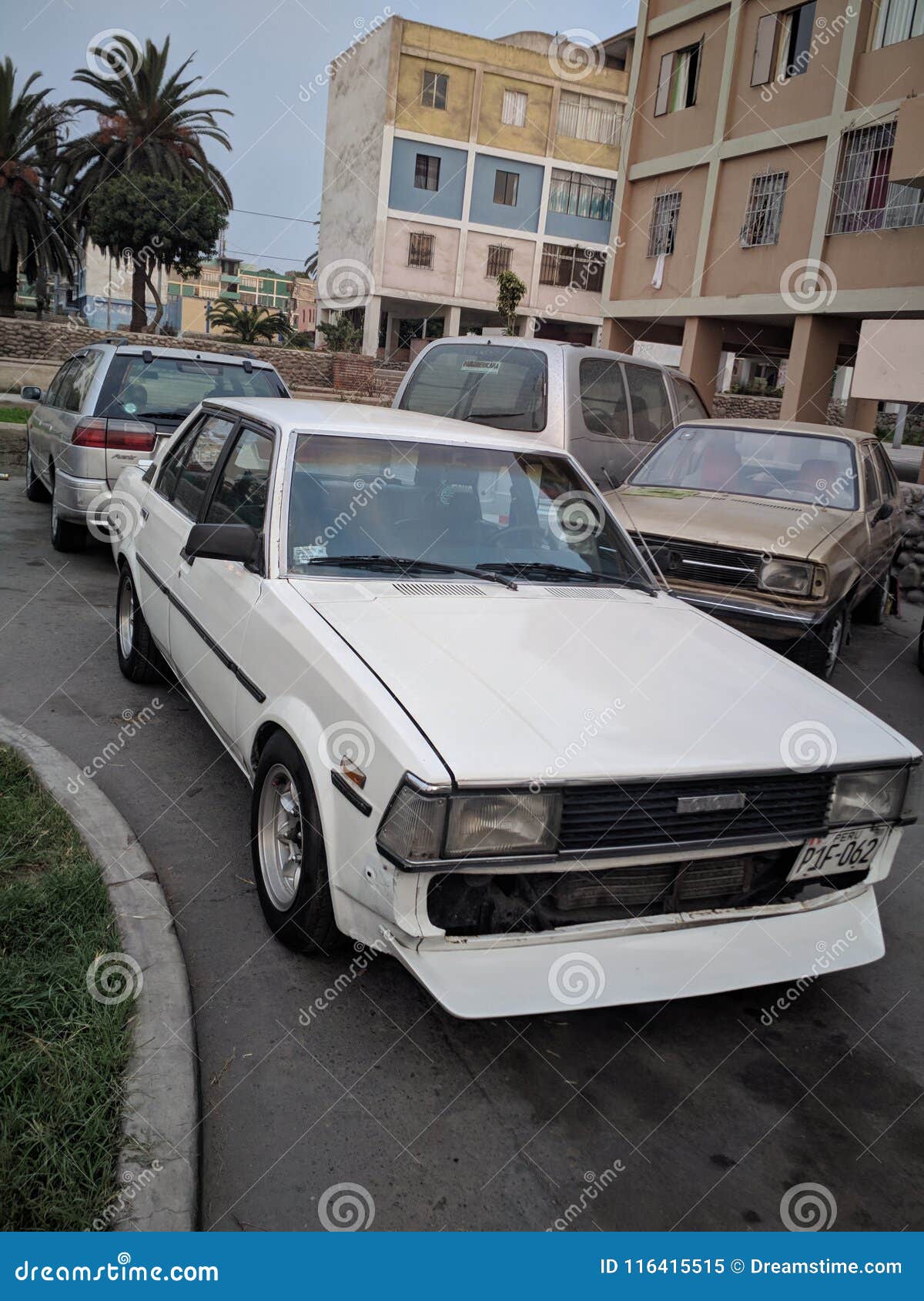 Oldschool De Toyota Corolla Imagen editorial - Imagen de toyota, coche ...