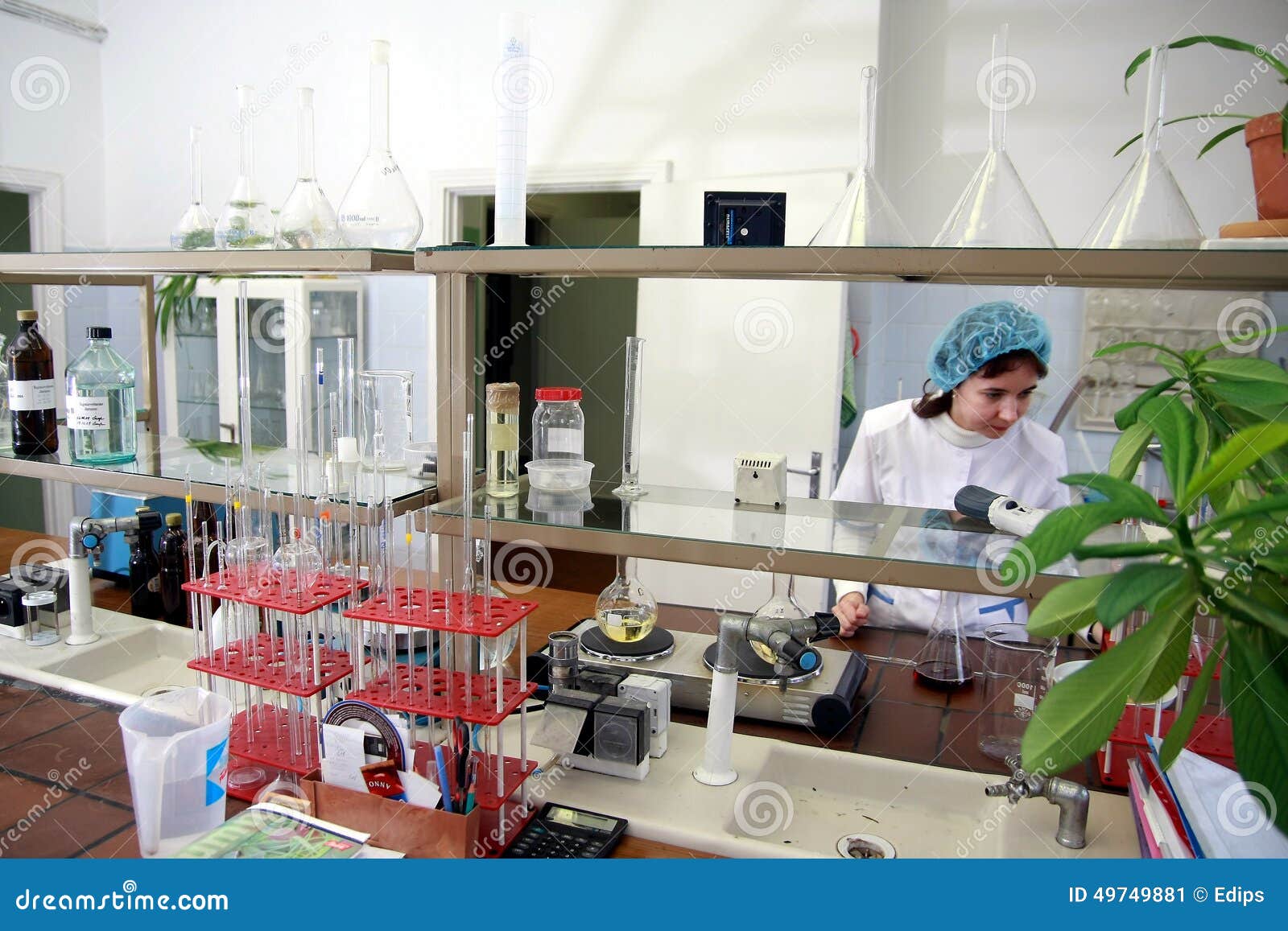 Oldschool lab editorial photo. Image of biotechnology - 49749881