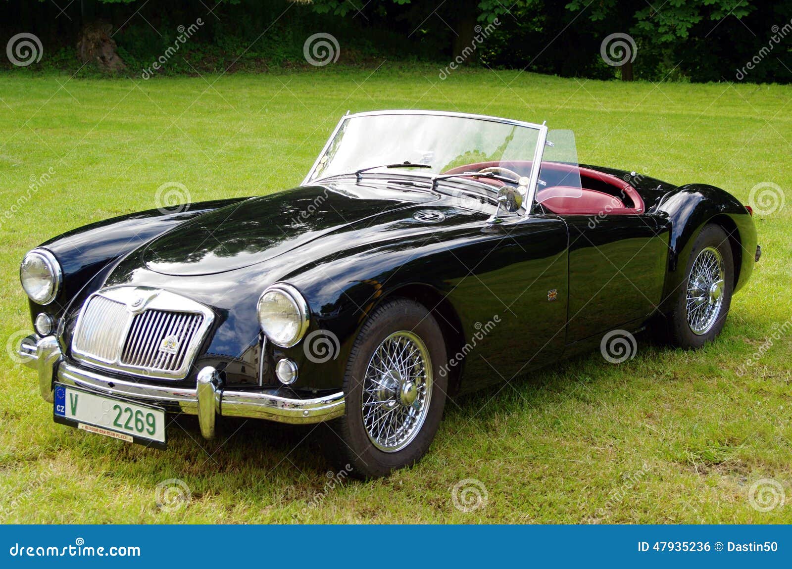 Oldtimer MG redactionele foto. Image of stijl, historisch - 47935236