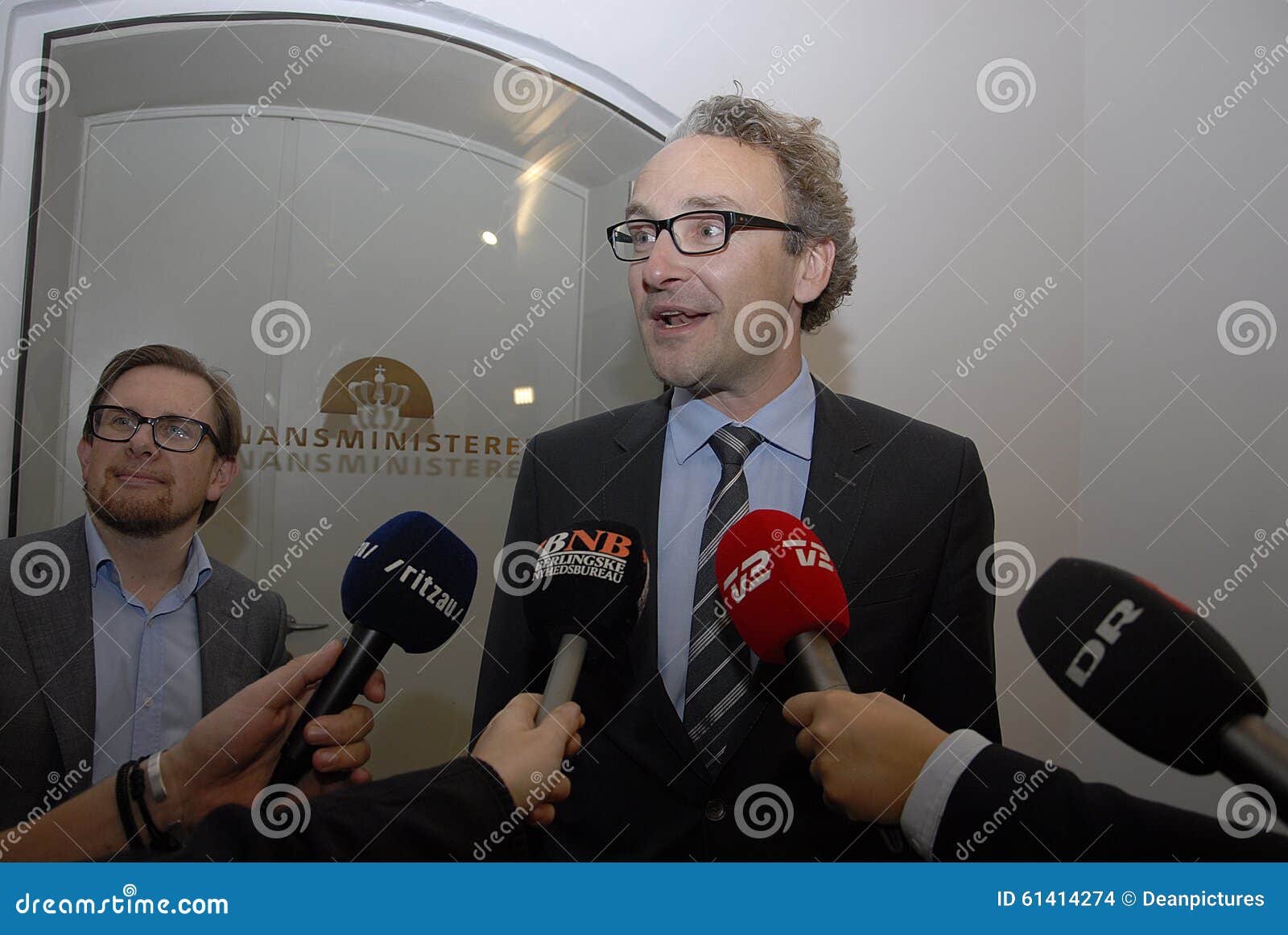 OLE BIRK OLESEN Y SIMON EMMIL AMMITZBOLLE Imagen de archivo editorial ...