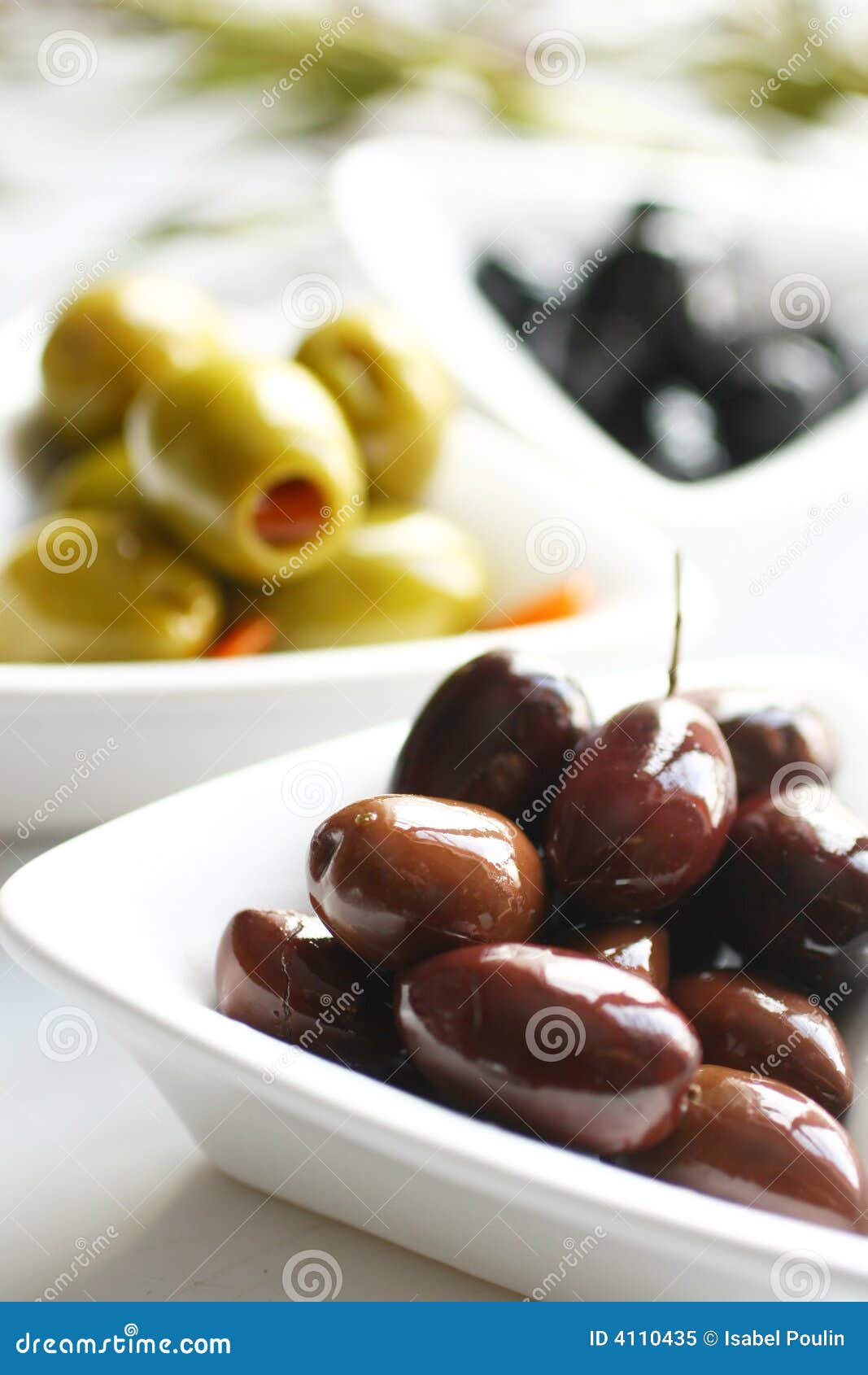 Olijf stock afbeelding. Image of vrucht, ingrediënt, voorgerecht - 4110435