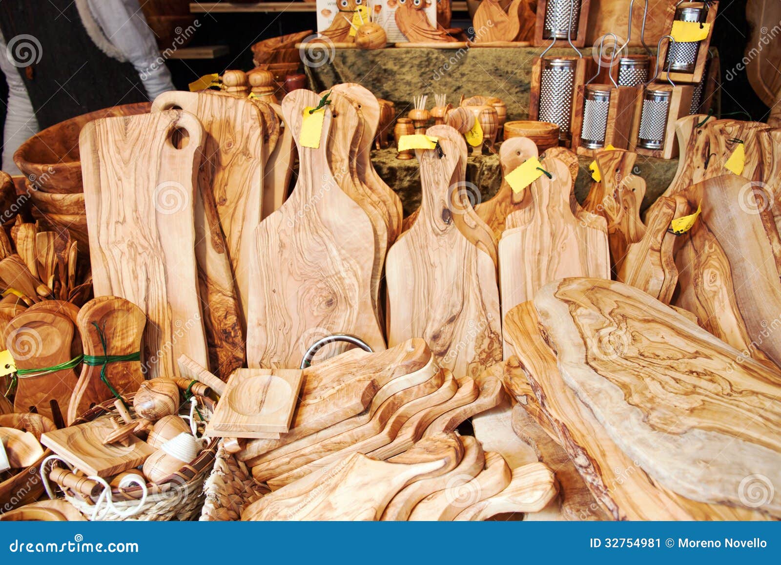 Olijfhout stock afbeelding. Image of handvat, vakmanschap - 32754981