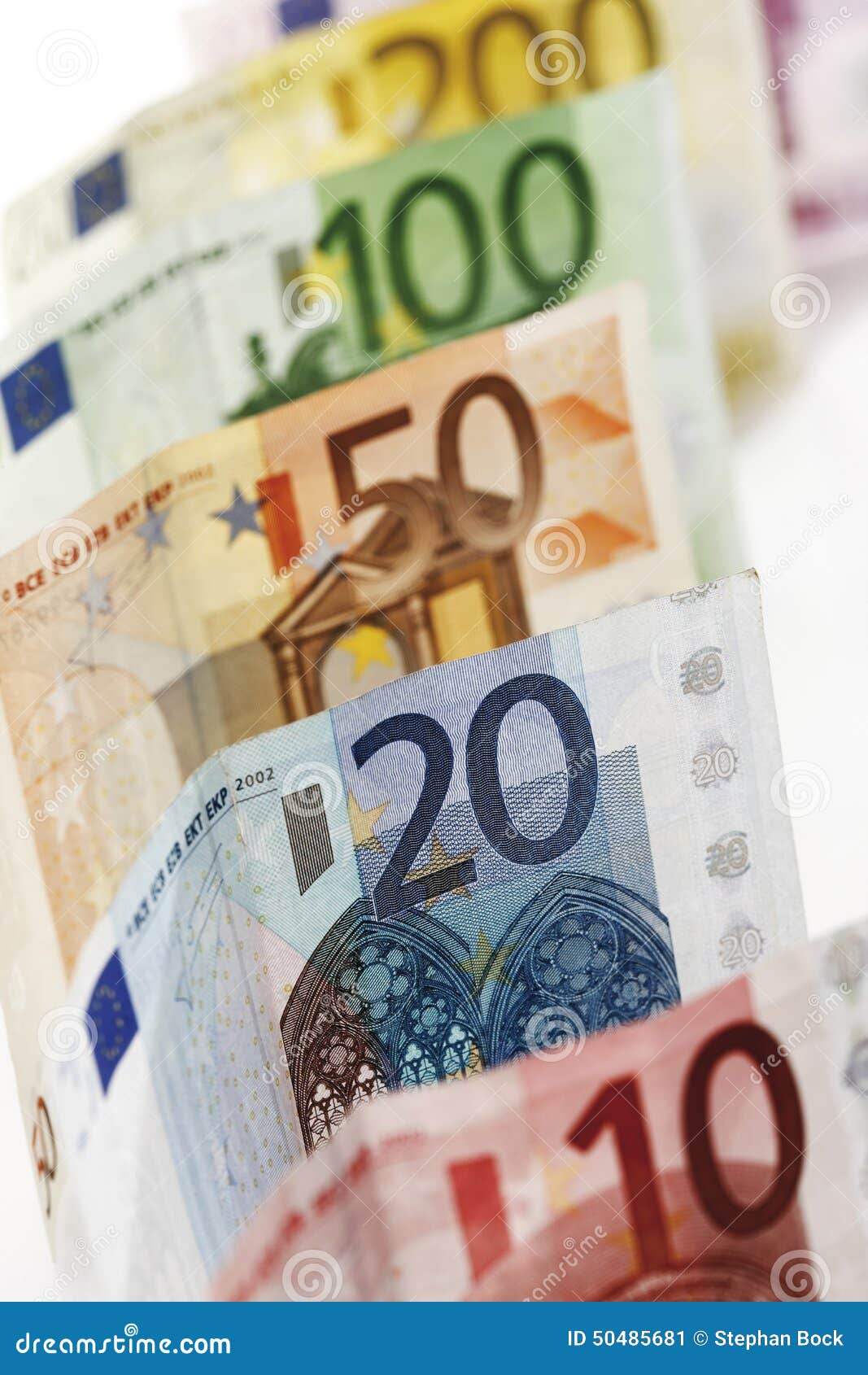 Olika eurosedlar i rad fotografering för bildbyråer. Bild av finans ...