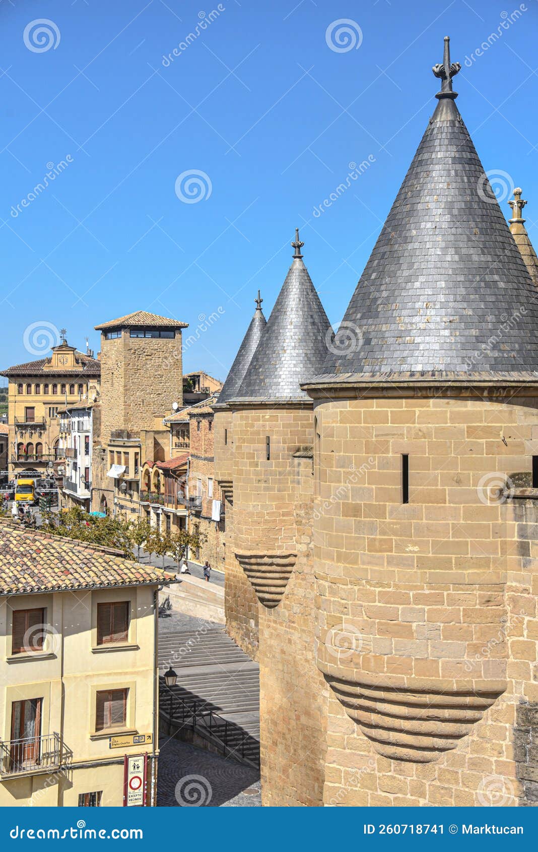 Olite, Spain - Aug 31, 2022: Palace of the Kings of Navarre of Olite ...