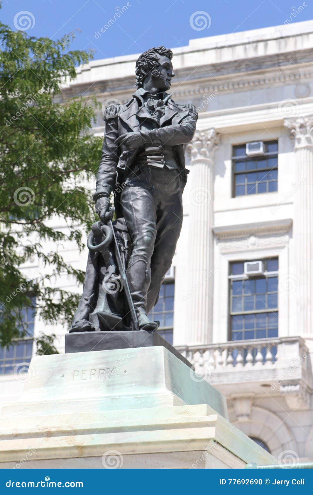 The Oliver Hazard Perry Statue Editorial Image - Image of island ...