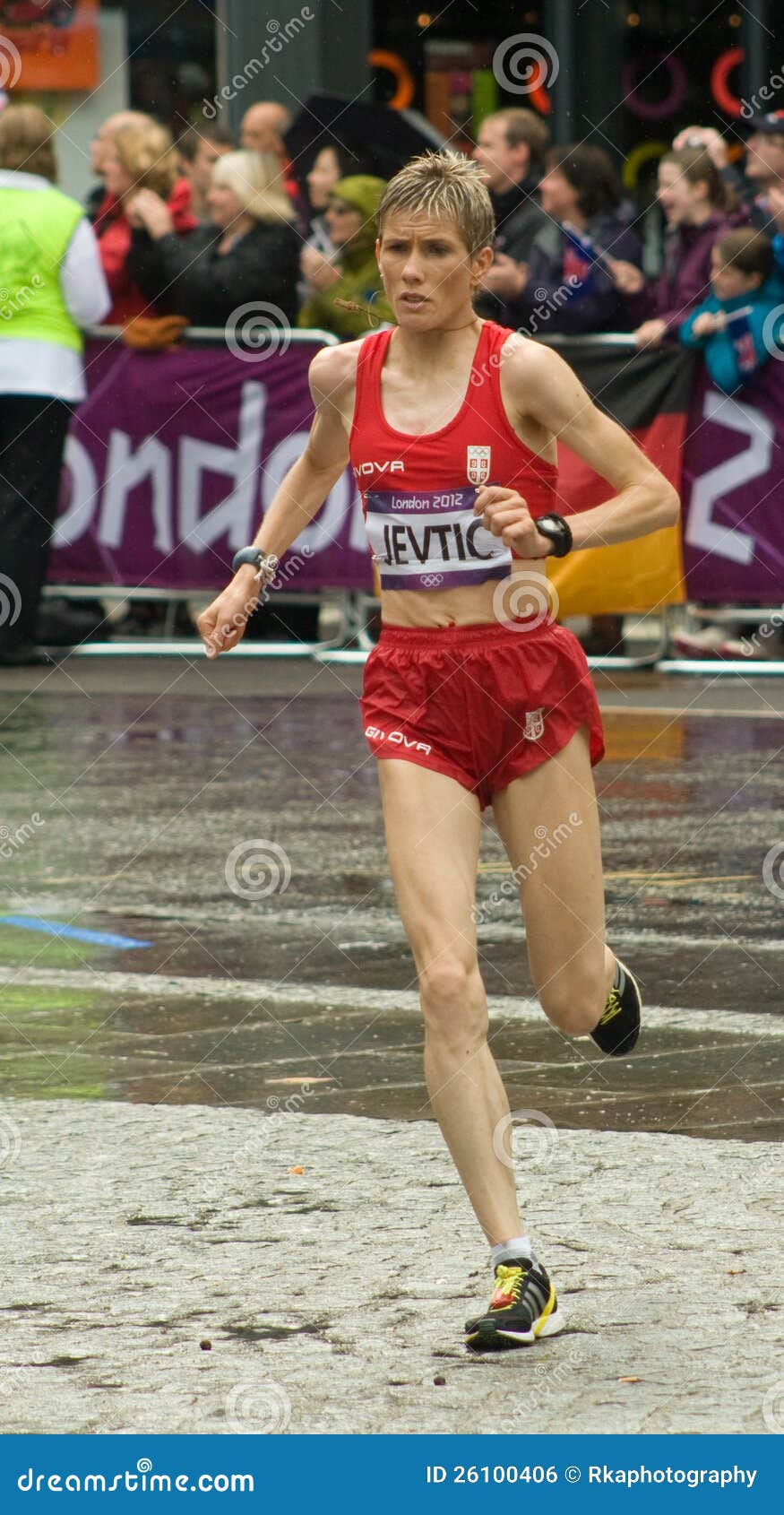 Olivera Jevtic Die De Olympische Marathon in Werking Stelt Redactionele ...