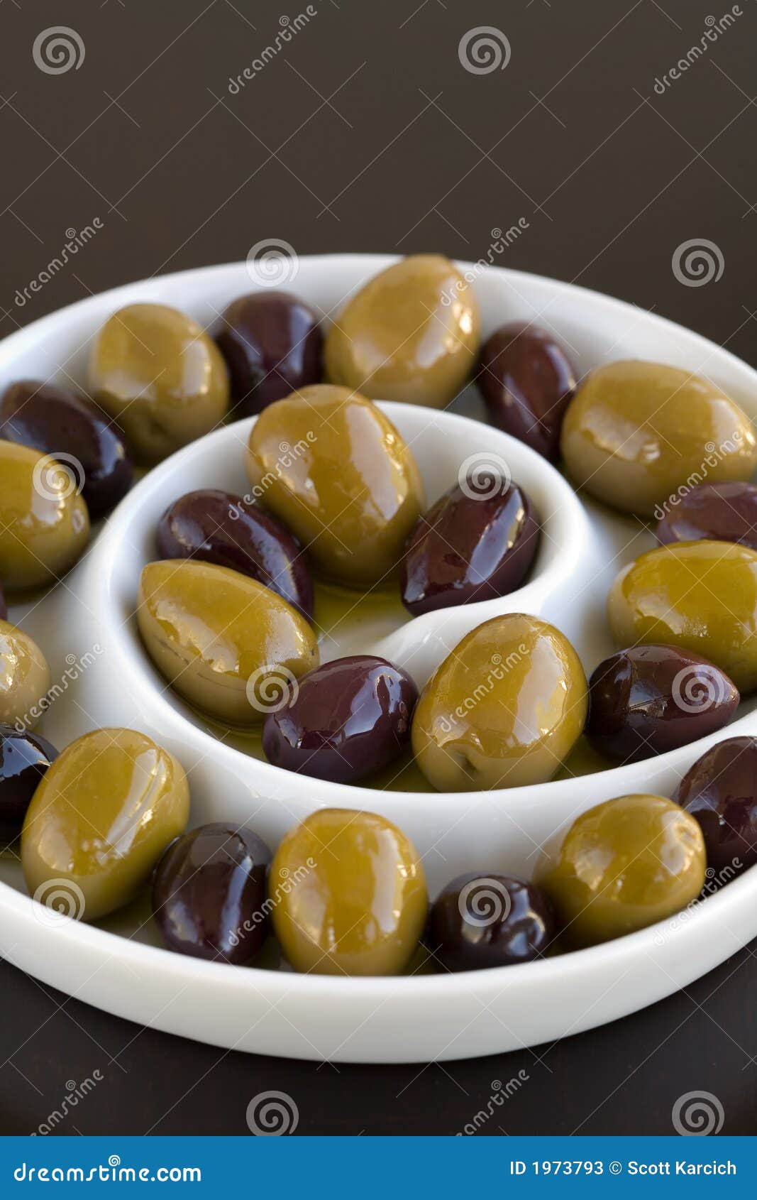 Kitchen & Dining Olive Dish Home & Living Dining & Serving etna.com.pe