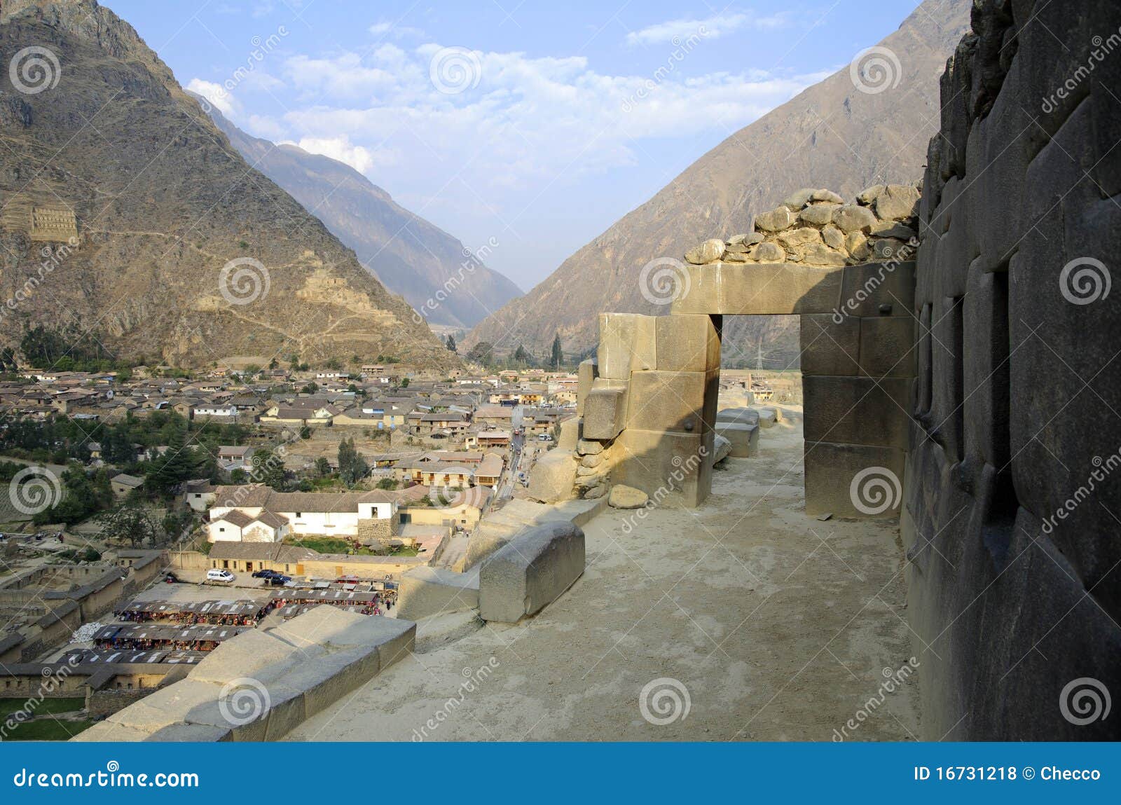 Ollantaytambo - Typical Inca Doorway Stock Photo - Image of peruvian ...