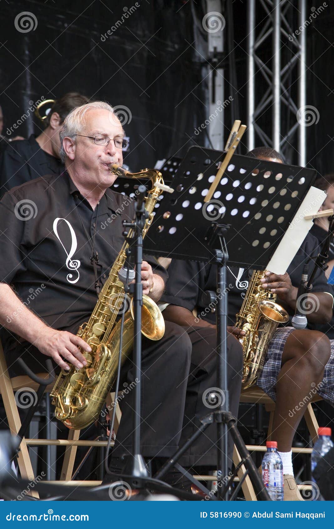 Olney Big Band Sax editorial image. Image of note, performer - 5816990