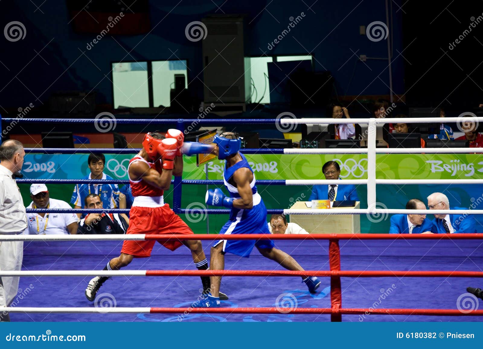 Olympic Boxing Punch editorial photography. Image of compete - 6180382
