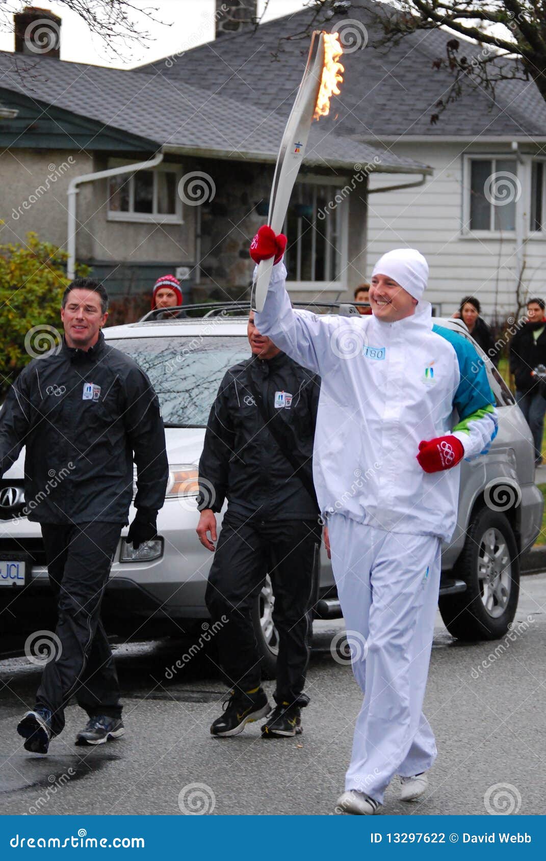 Olympic Torch Bearer editorial photography. Image of canada - 13297622