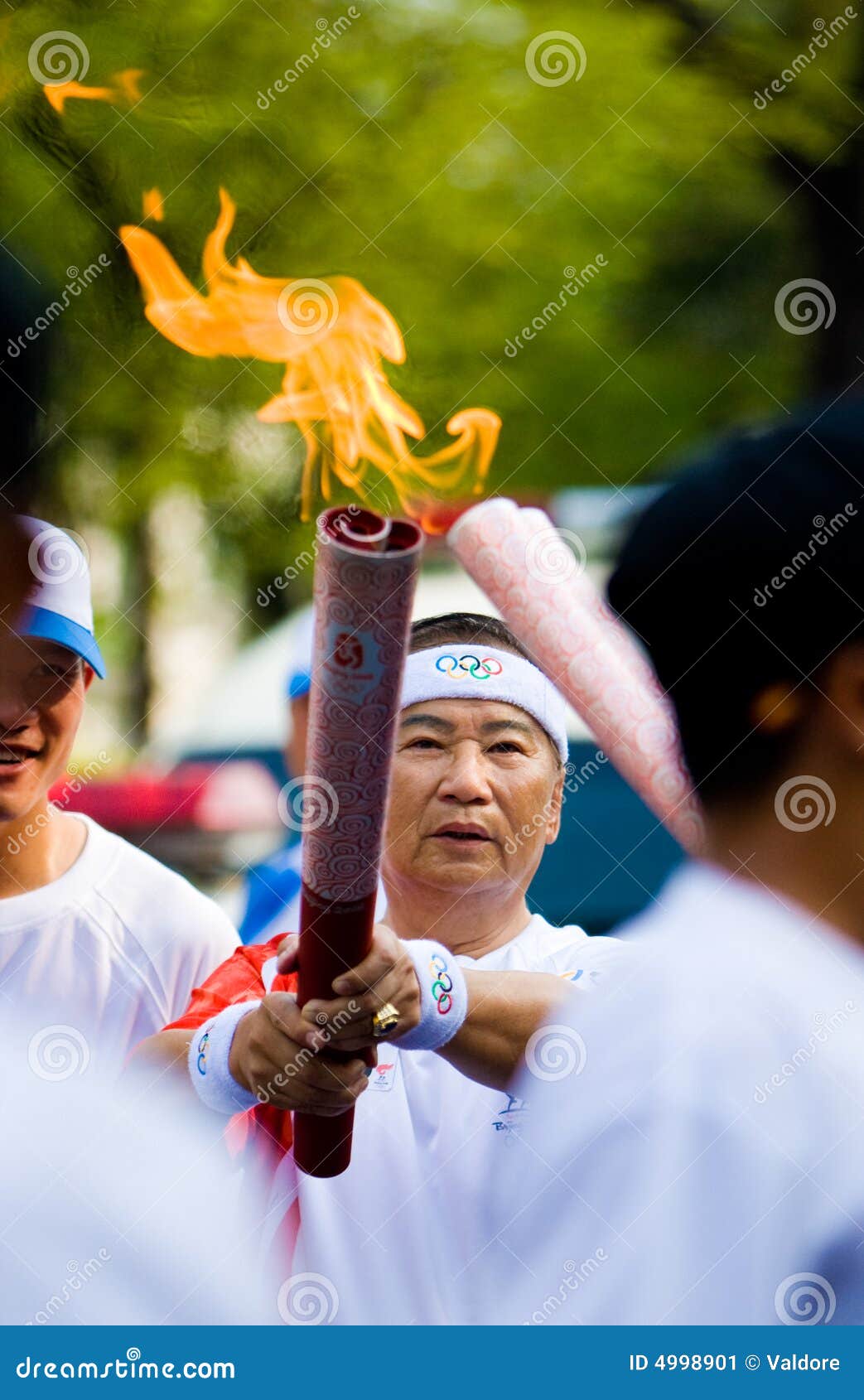 Olympic Torch Relay editorial photo. Image of fire, asia - 4998901