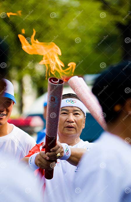 Olympic Torch Relay editorial photo. Image of fire, asia - 4998901