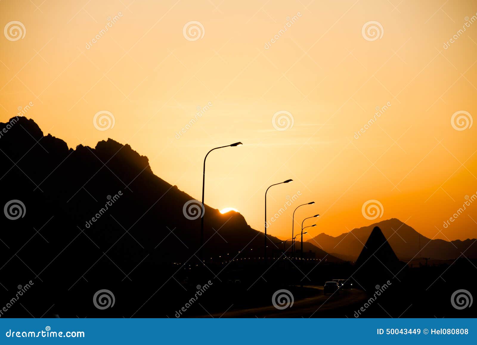 Oman Sunset. Orange and Yellow Evening Sky, Sun Set Behind Mountains ...