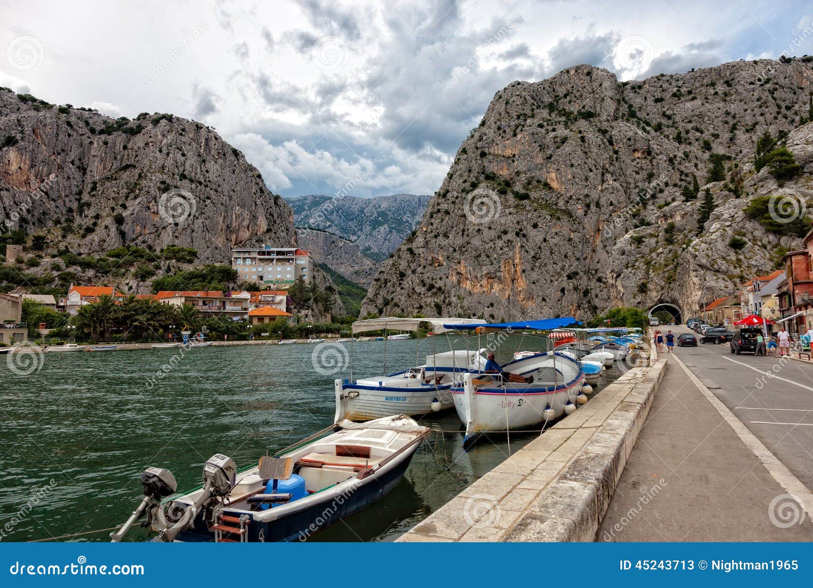 Omis, Croatia - July 23, 2021: Stairs In The Old Town Of Omis Leading ...