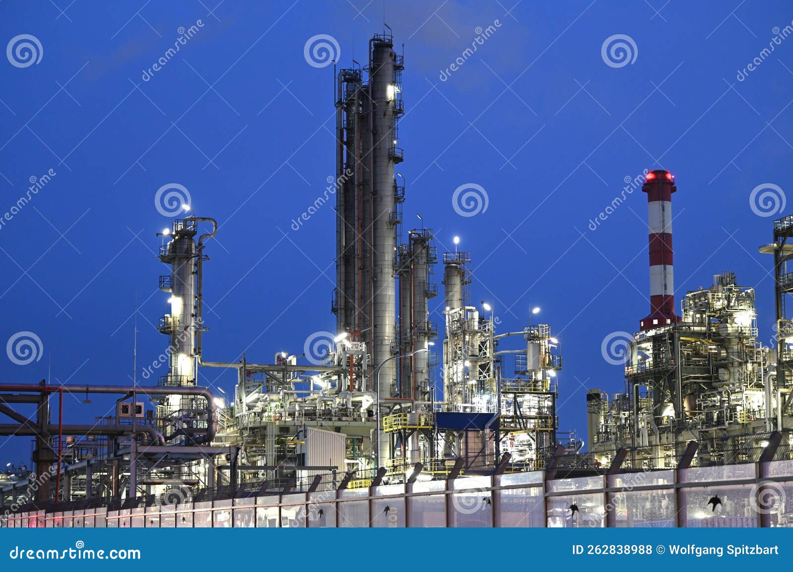OMV Refinery in Schwechat at Night Editorial Stock Photo - Image of ...