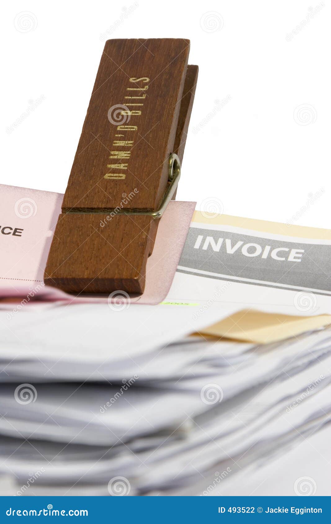 Onbetaalde Rekeningen stock foto. Image of hout, betaal - 493522