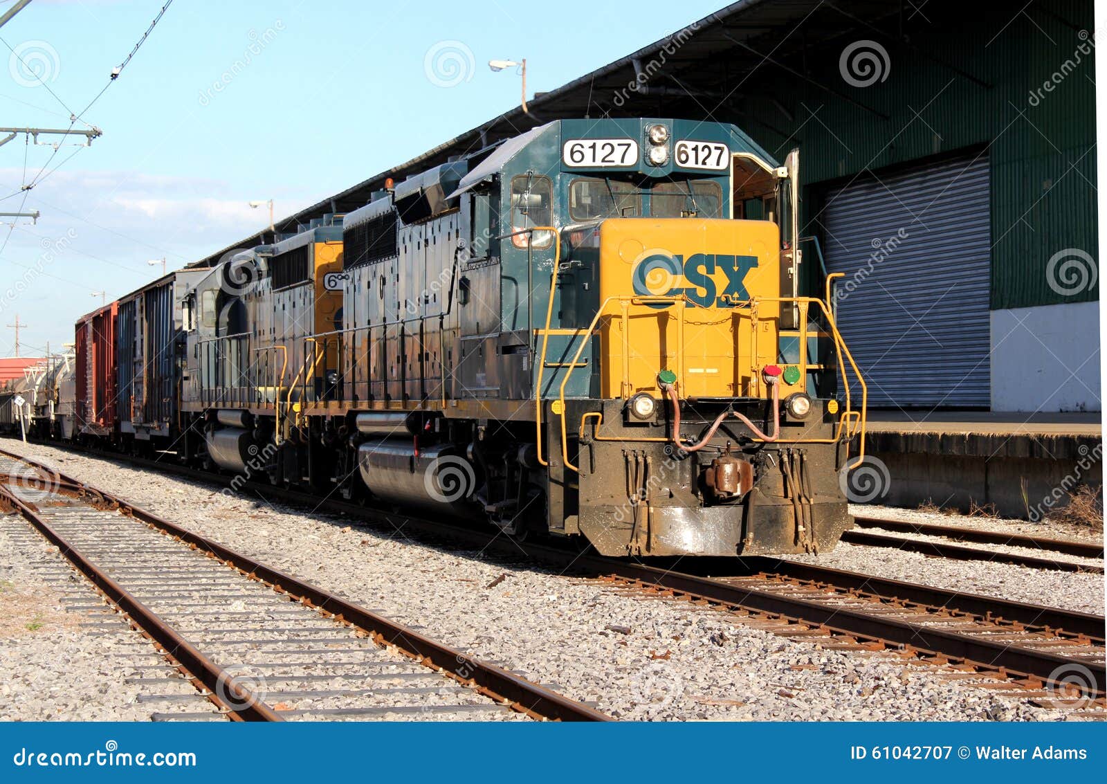 Oncoming freight train editorial photography. Image of cargo - 61042707
