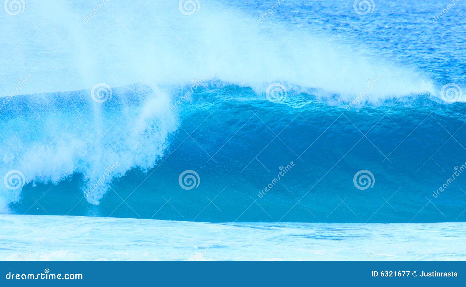 Onda azul imagen de archivo. Imagen de vacaciones, surfista - 6321677