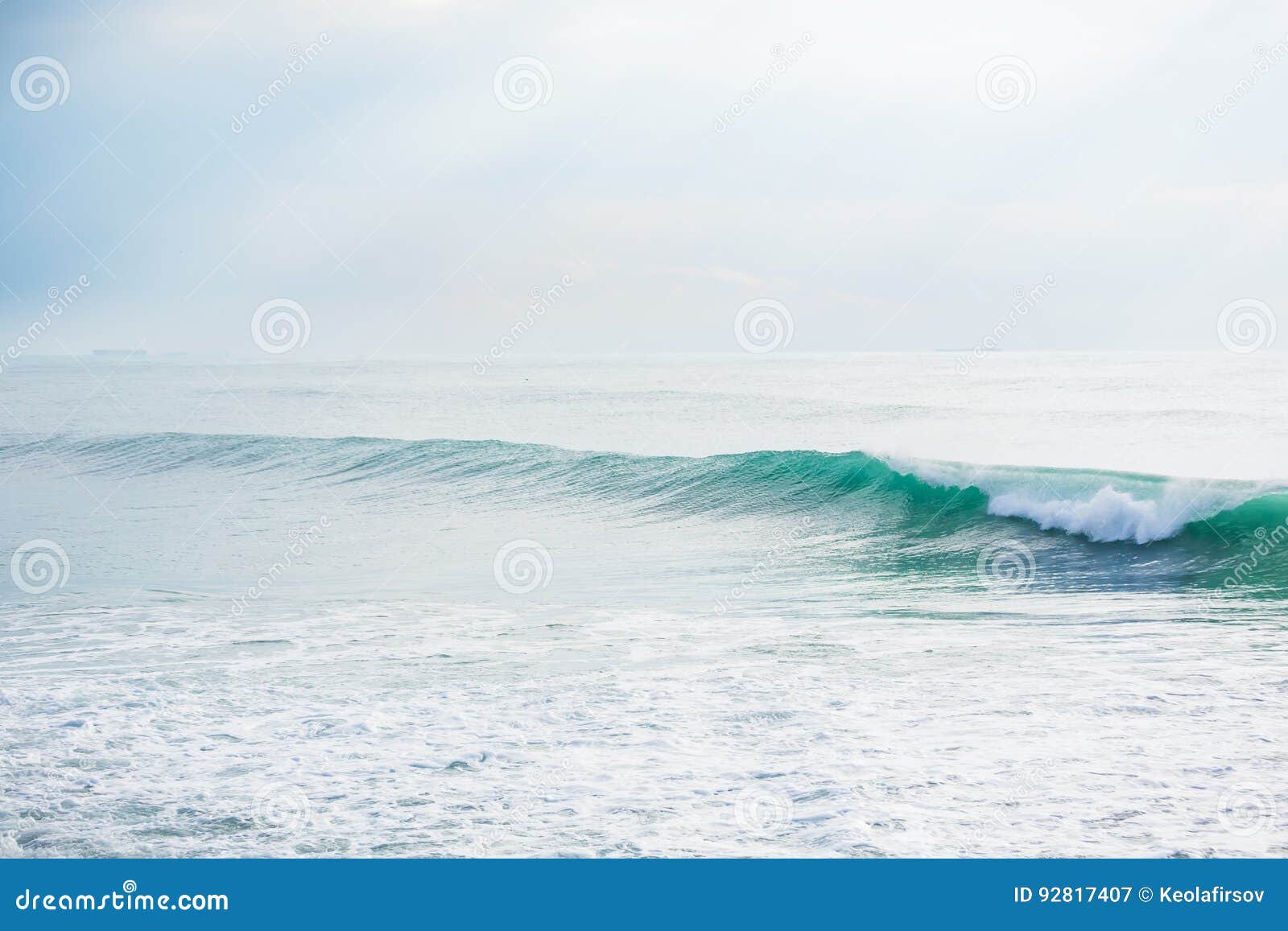 Onda De Turquesa No Oceano E Nos Raios De Sun Imagem de Stock - Imagem ...
