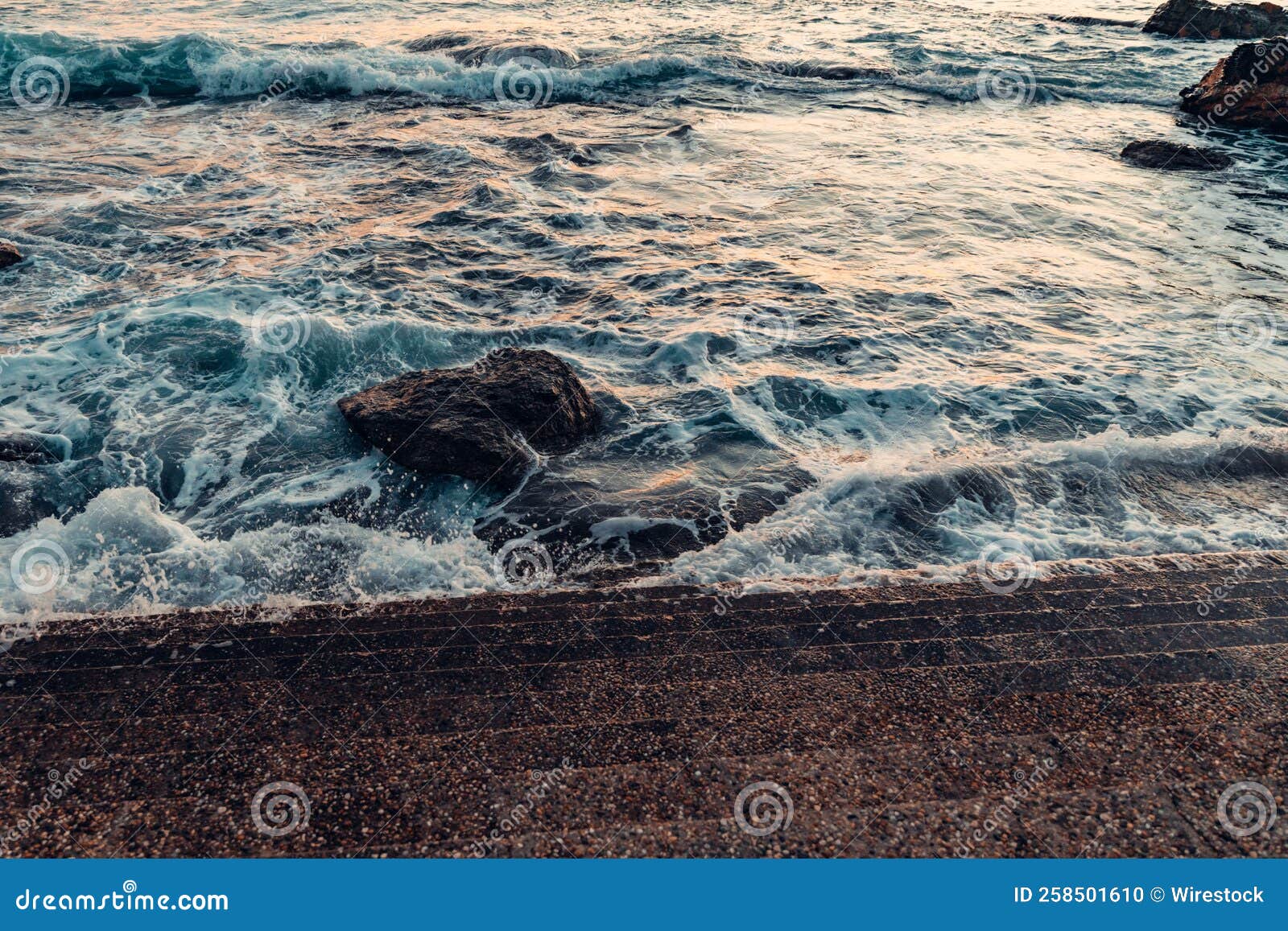 Ondas De Oceano Moles Com Espuma Foto de Stock - Imagem de exterior ...