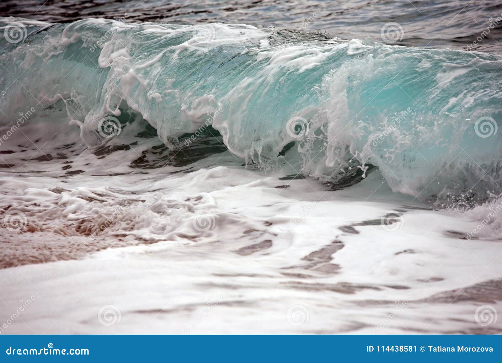 Onde Costiere Blu Mar Mediterraneo Immagine Stock - Immagine di giorno ...