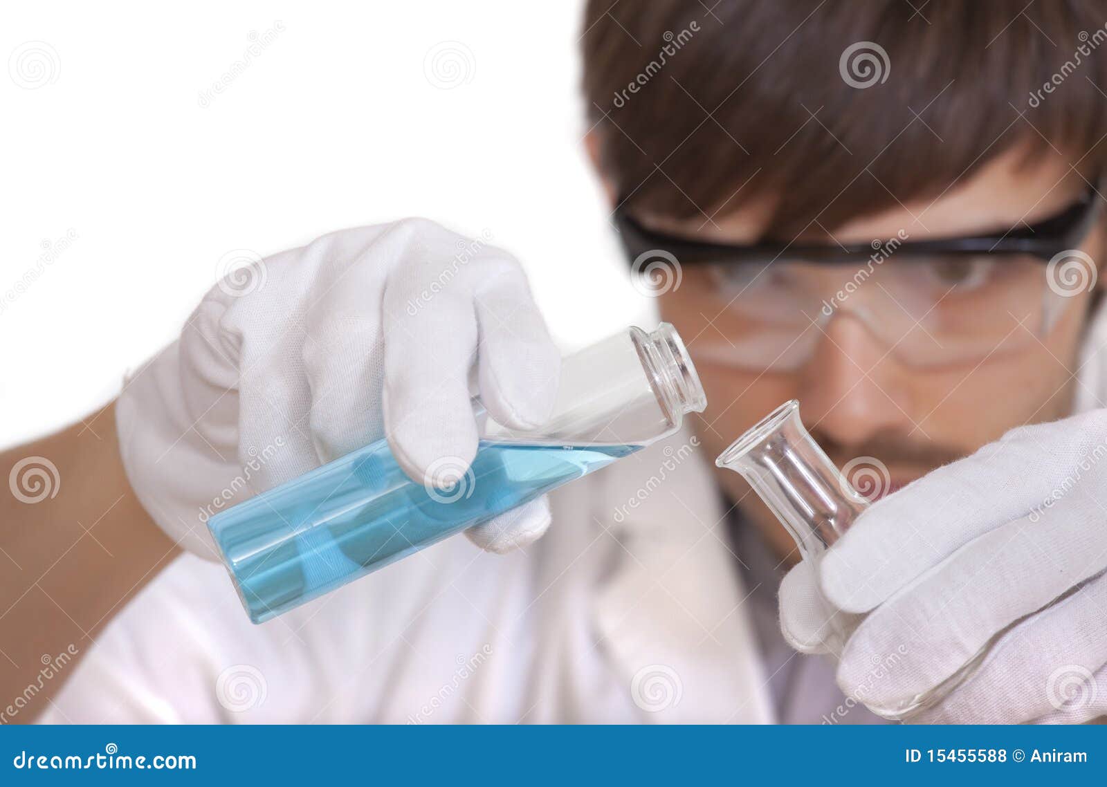 Onderzoek en wetenschap stock foto. Image of onderzoek - 15455588