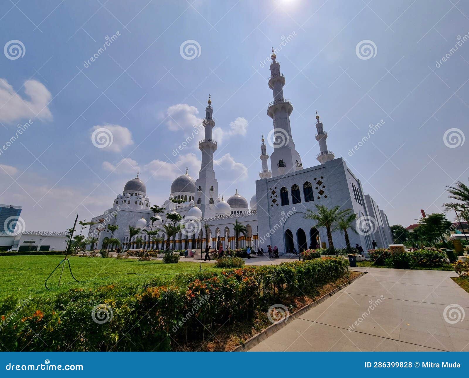 One of the best mosque editorial stock photo. Image of landmark - 286399828