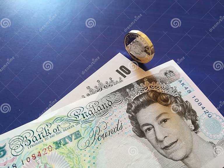 One British Pound, New Type 2017 Editorial Stock Photo - Image of ...