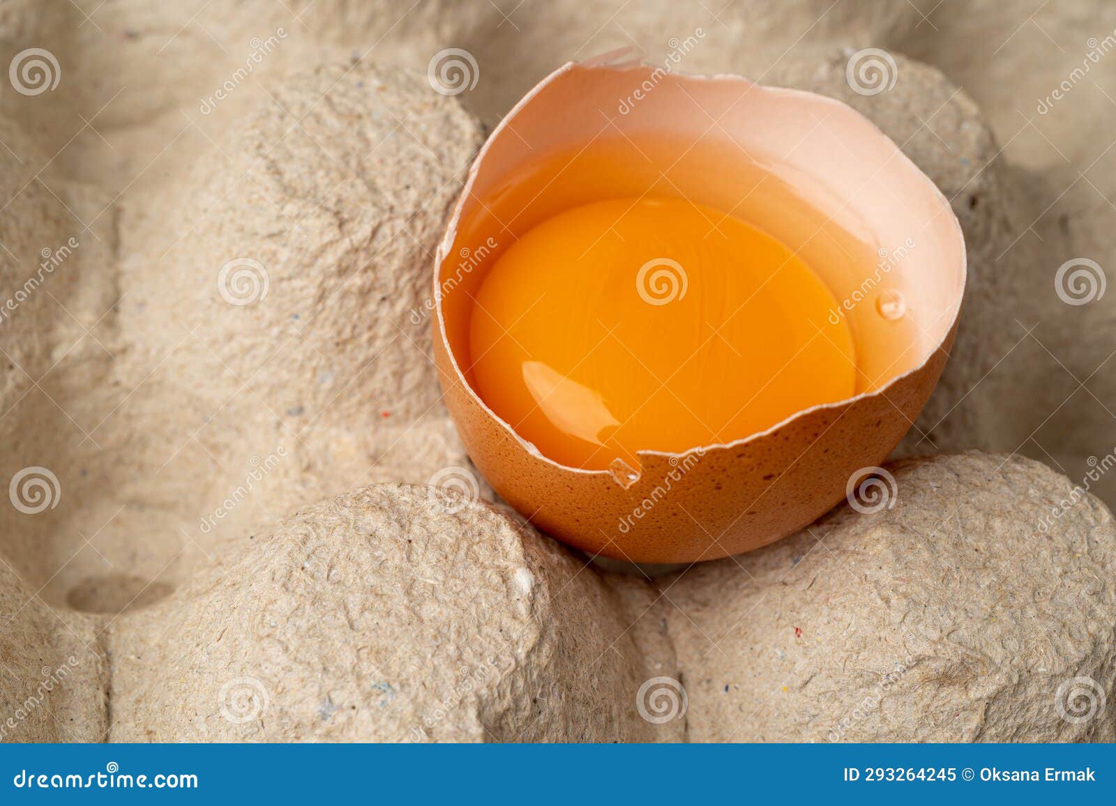 One Broken Chicken Egg, Broken Eggs In Carton Pack, Fresh Brown Hen Eggs Container Stock Image ...